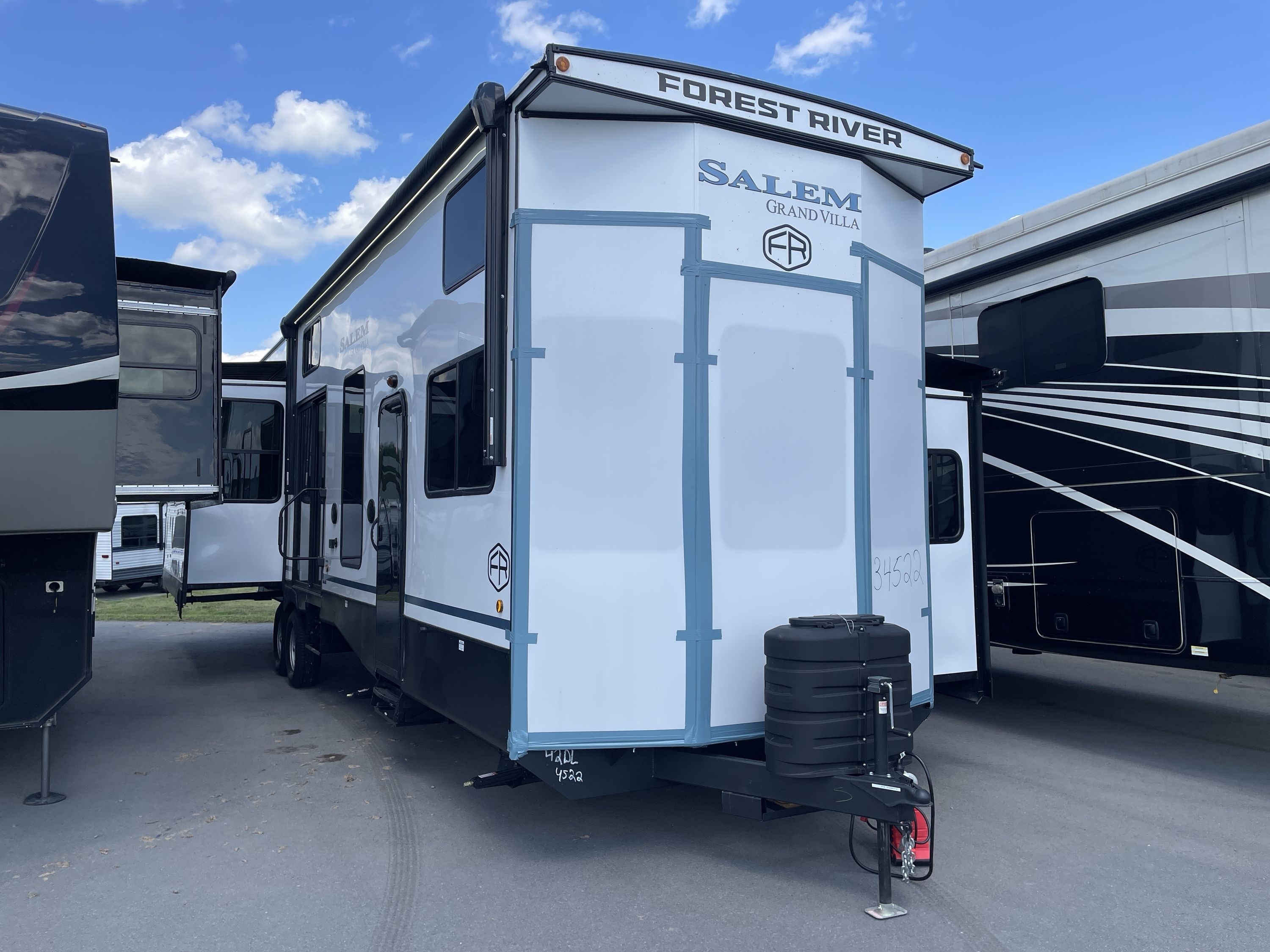 New 2025 Forest River Salem Villa 42DL RVs For Sale - RV Trader