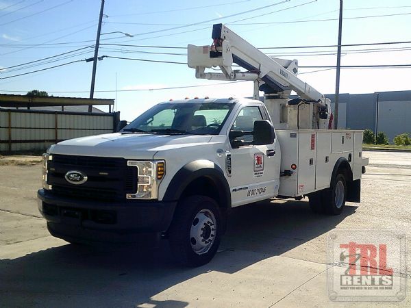 Used 2018 Versalift SST-40-EIH For Sale in Canton, OH - 5039131187 ...