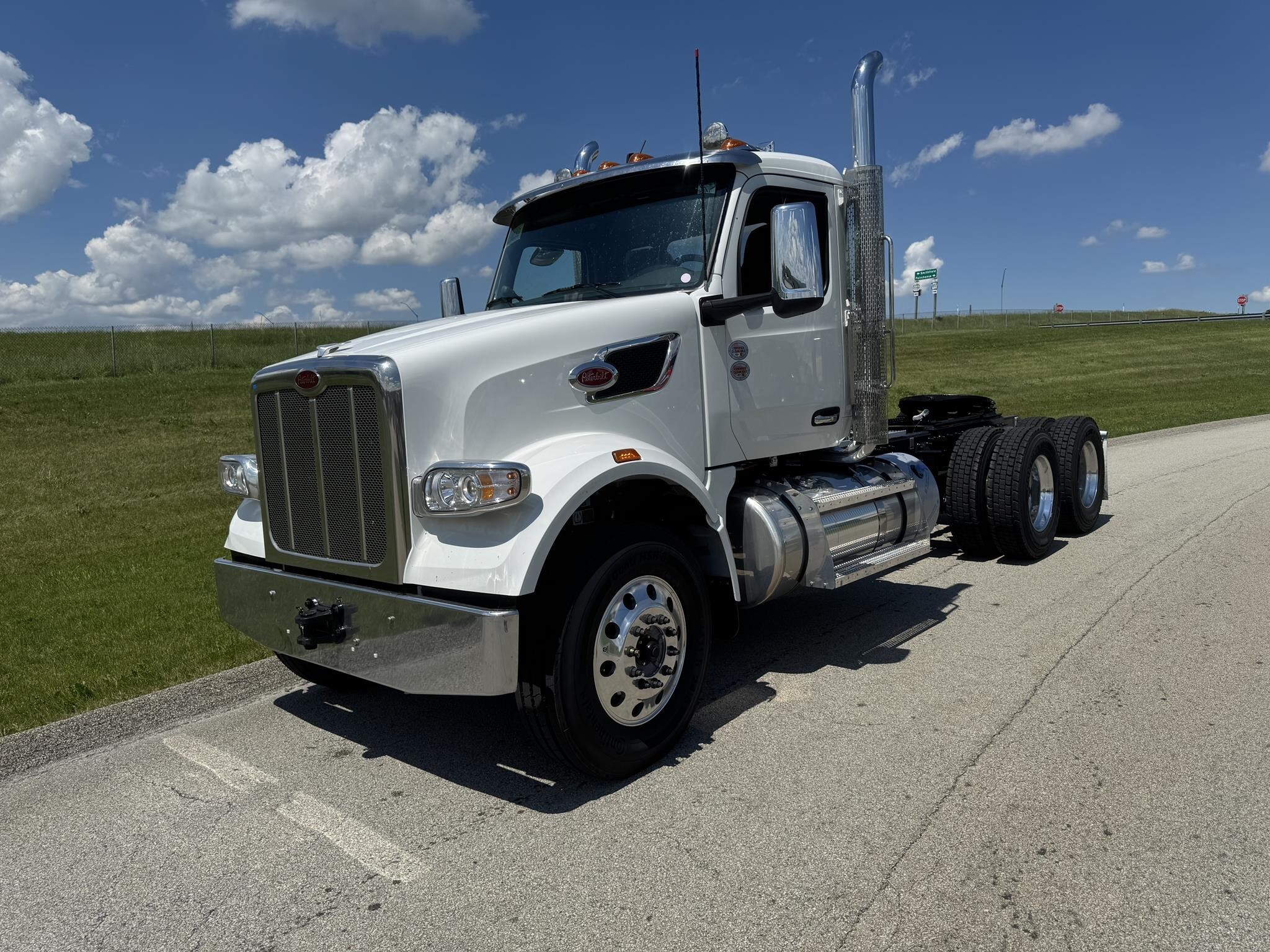 2026 567 For Sale - Peterbilt Trucks - Commercial Truck Trader