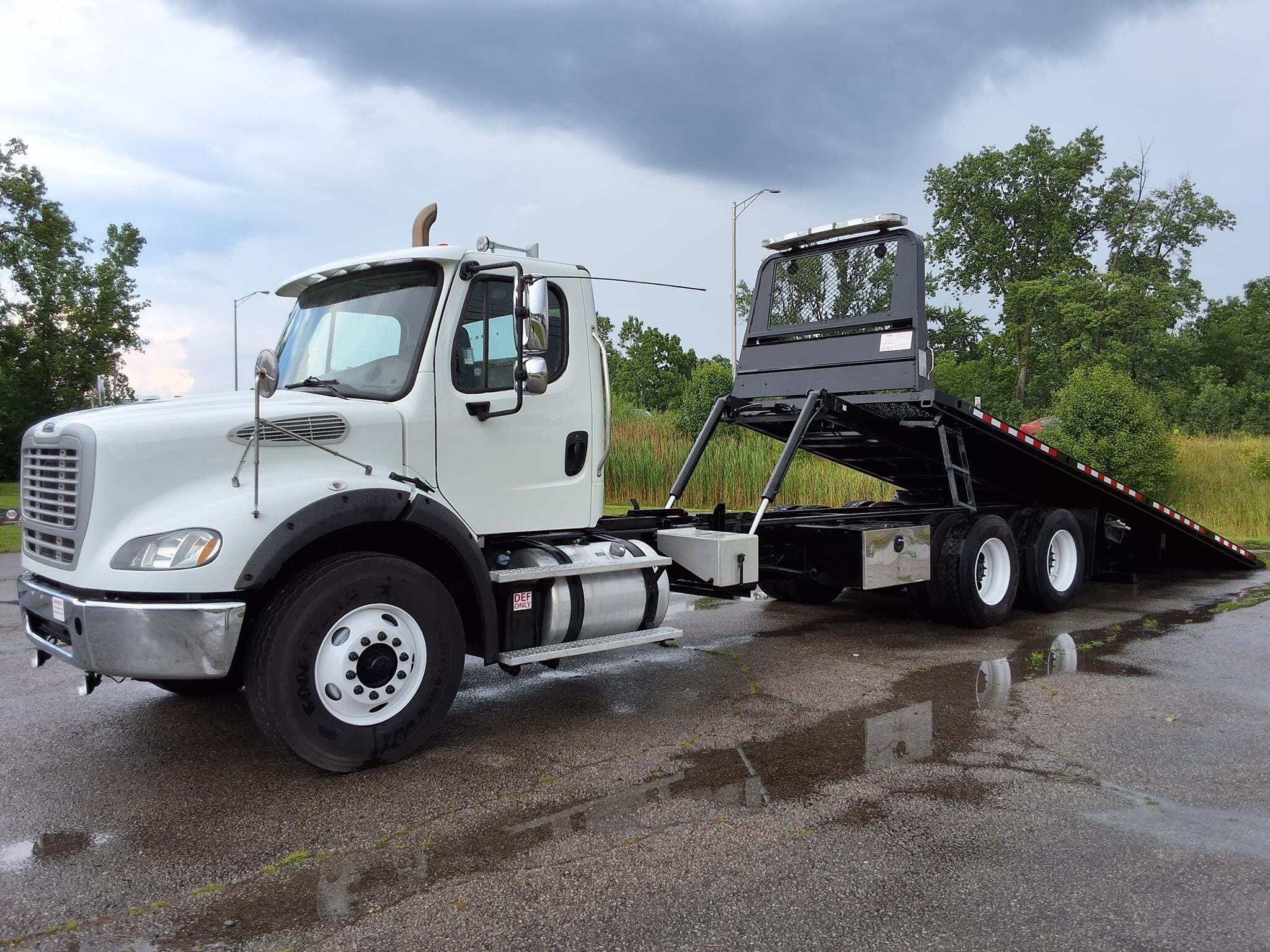 Class 6 Wrecker Tow Truck For Sale Near Indianapolis, MO - Commercial ...