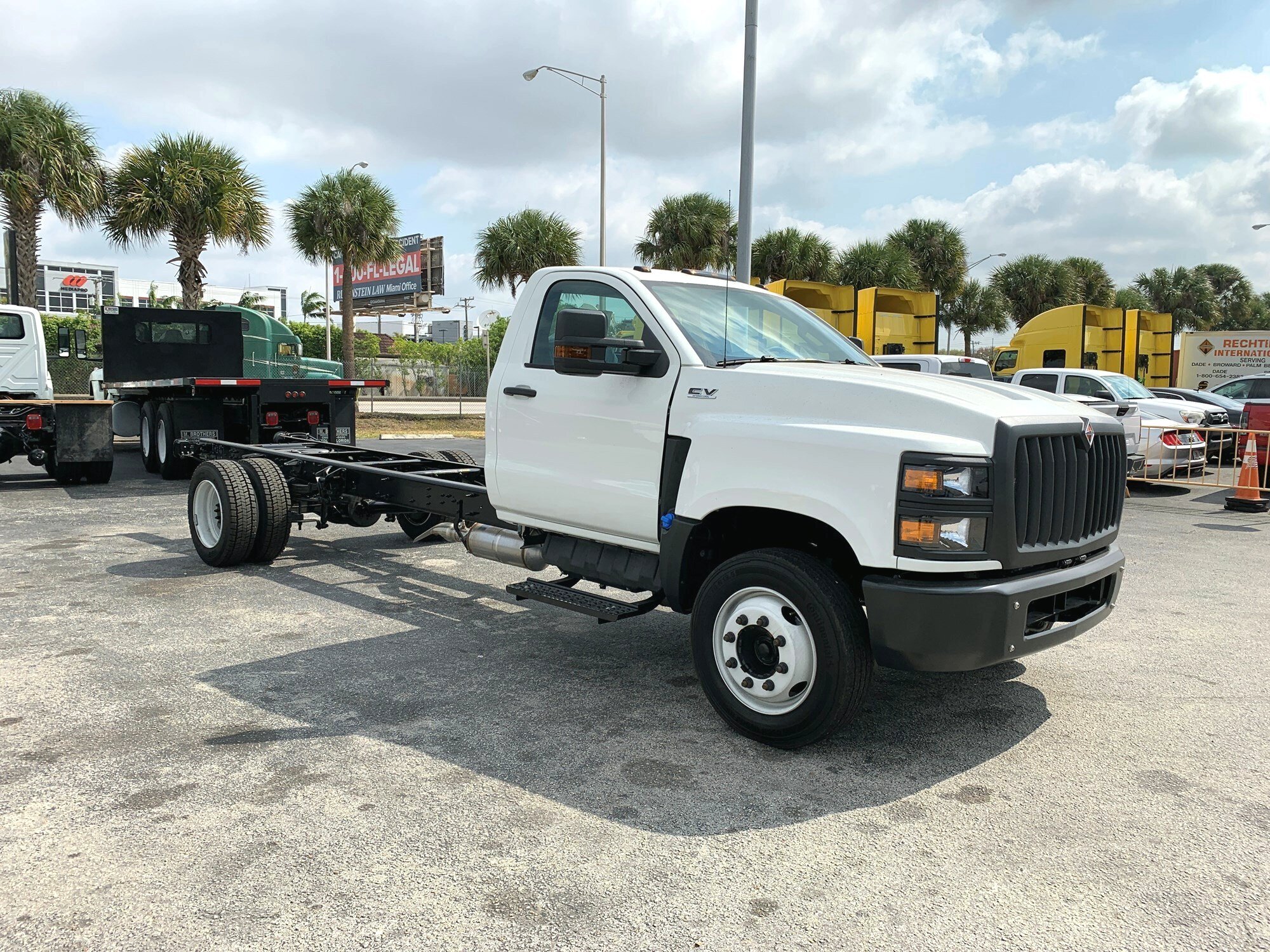 New 2024 International CV515 Sfa 4X2 For Sale in Miami, FL - 5039417581 ...