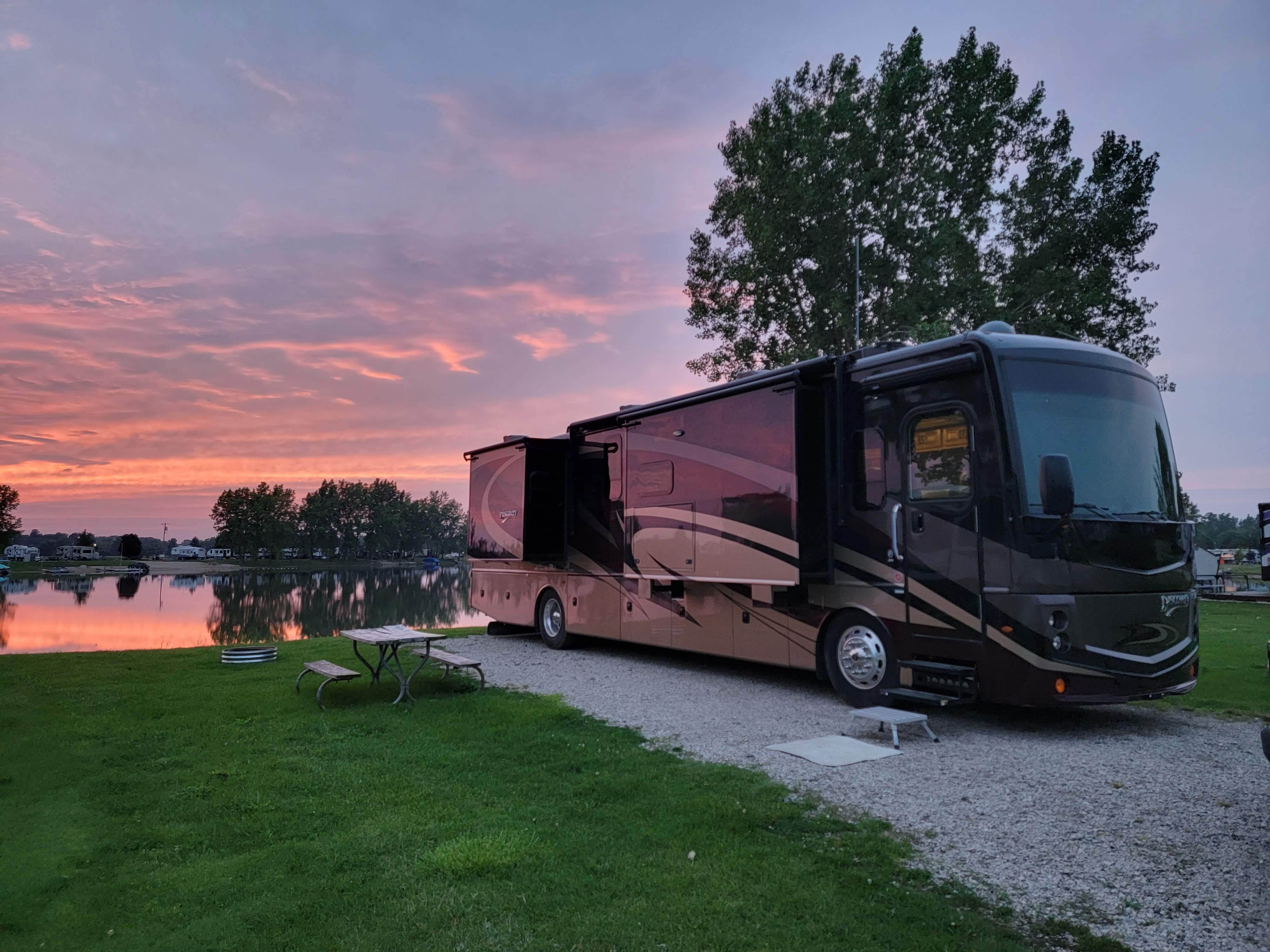 38N Discovery For Sale - Fleetwood RVs - RV Trader