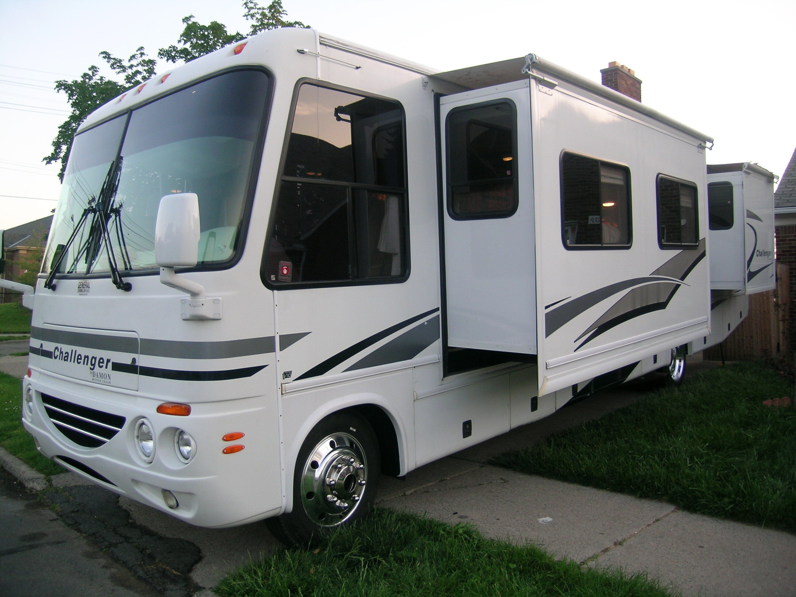 1999-2005 Damon Challenger RVs for sale - RV Trader