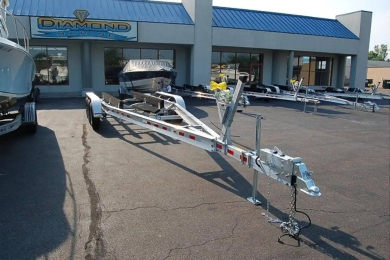 New 2026 Venture Trailers Aluminum Triple Axle Bunks VATB-10625 For ...