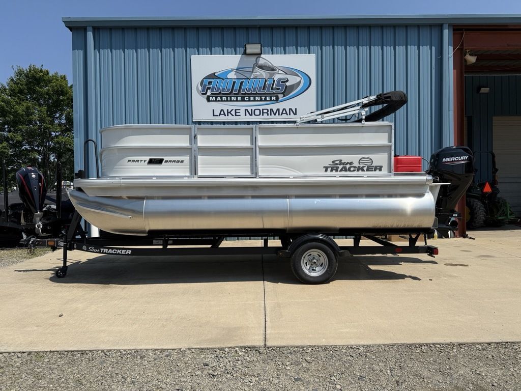 Sun Tracker Party Barge Boats For Sale - Boatmart