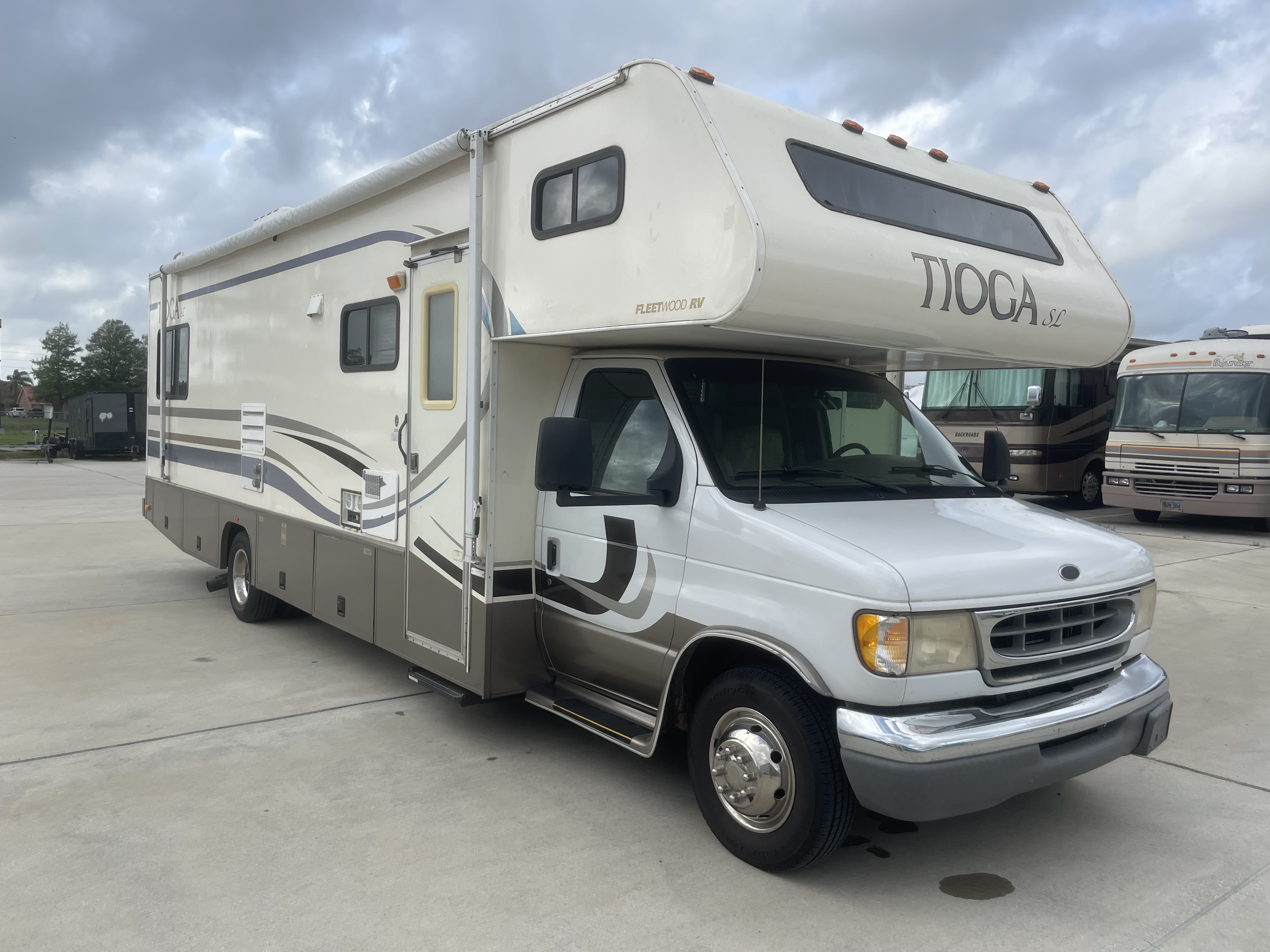 Used 2000-2001 Class C RVs and Motorhomes for sale - RV Trader