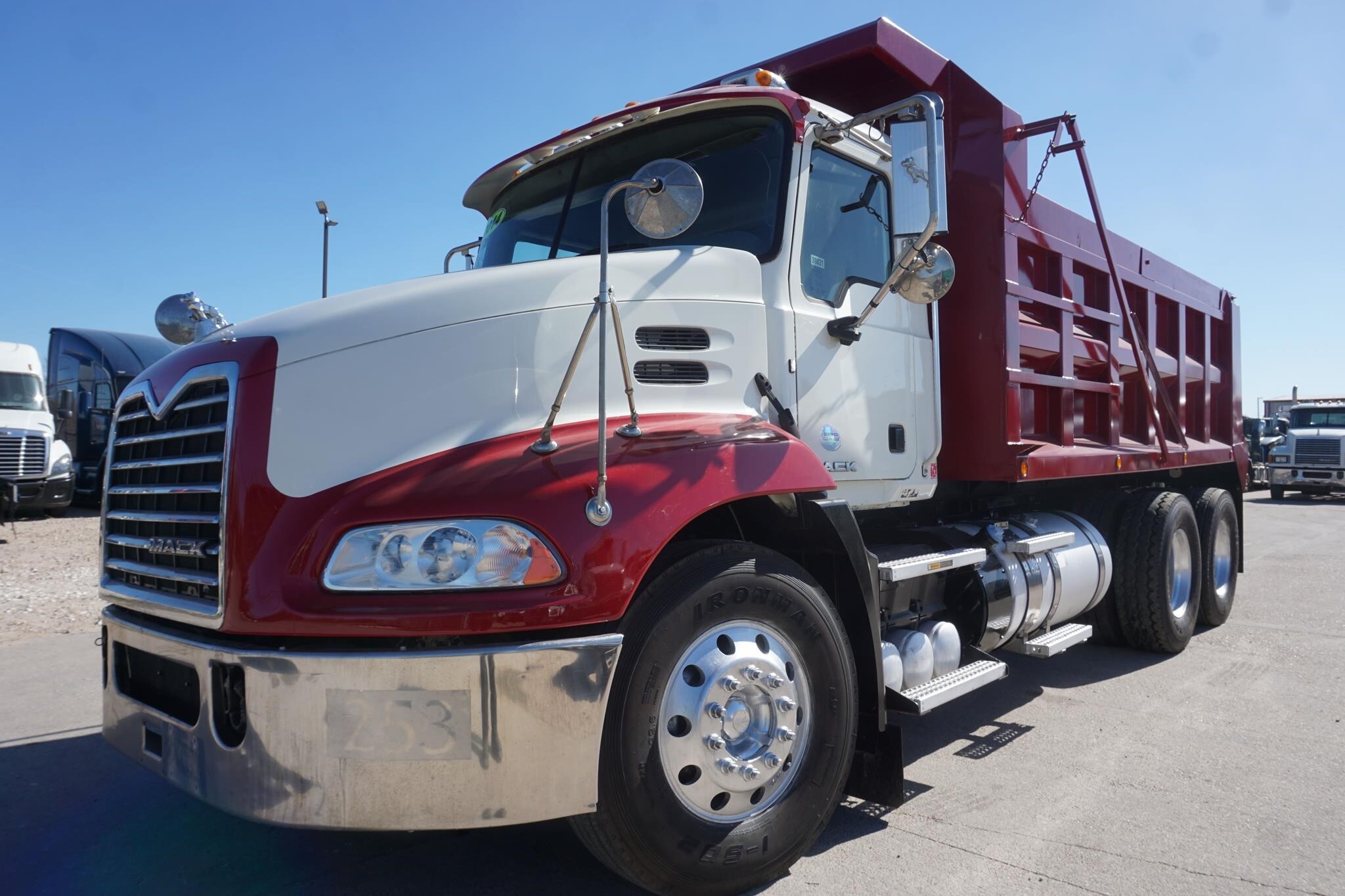 Used 2015 Mack 600 For Sale in Houston, TX - 5039086316 - Equipment Trader