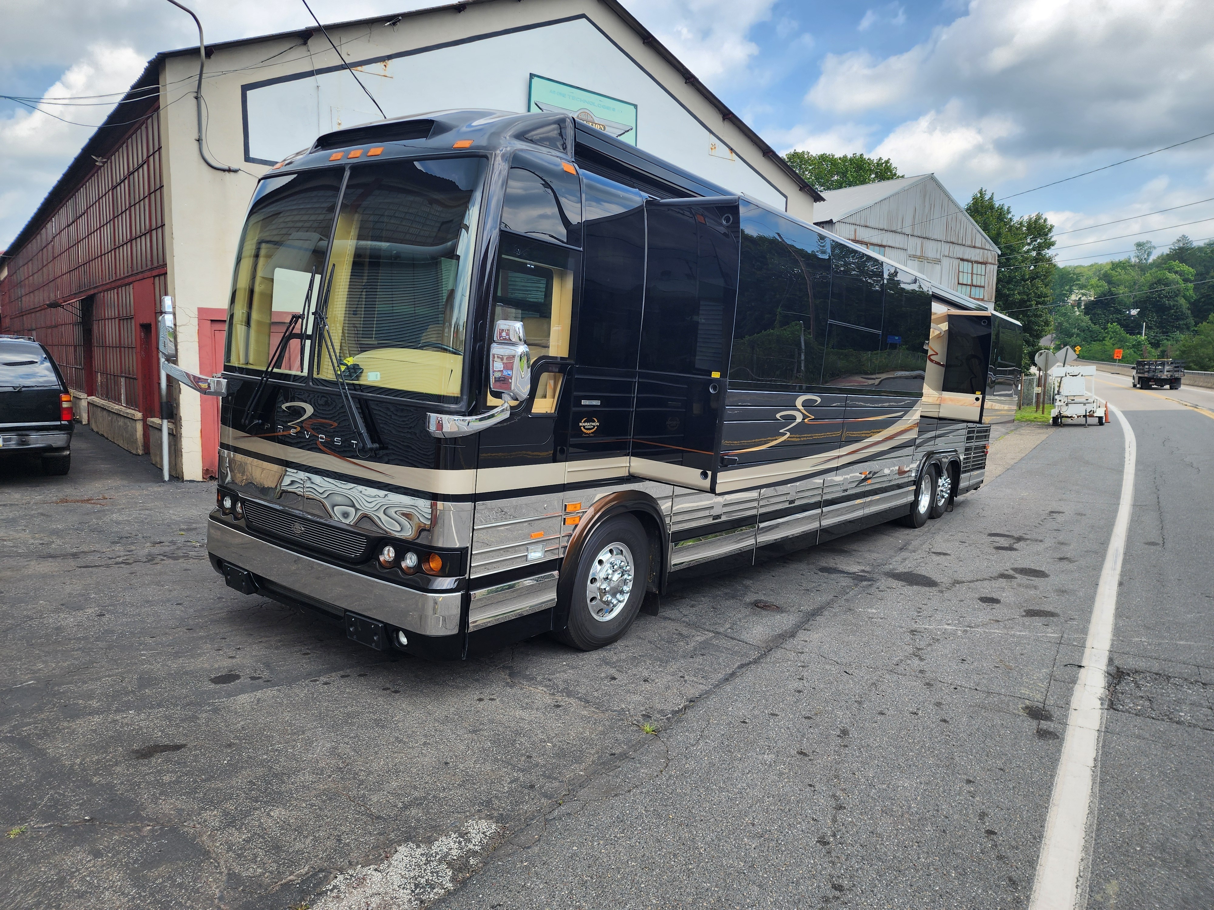 Prevost Class A RVs and Motorhomes For Sale near Upper Black Eddy, PA ...