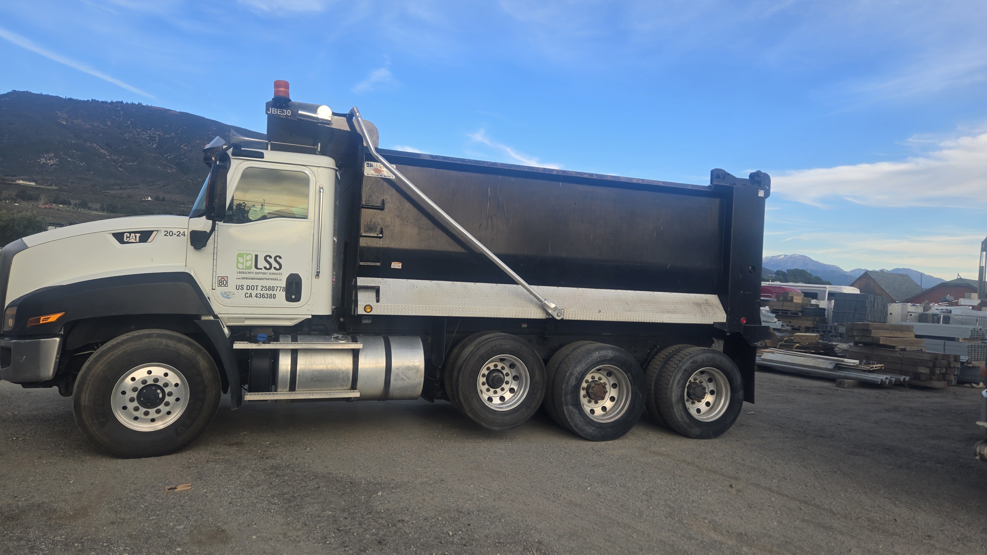 Dump Trucks Equipment listings For Sale Near Tracy, California ...