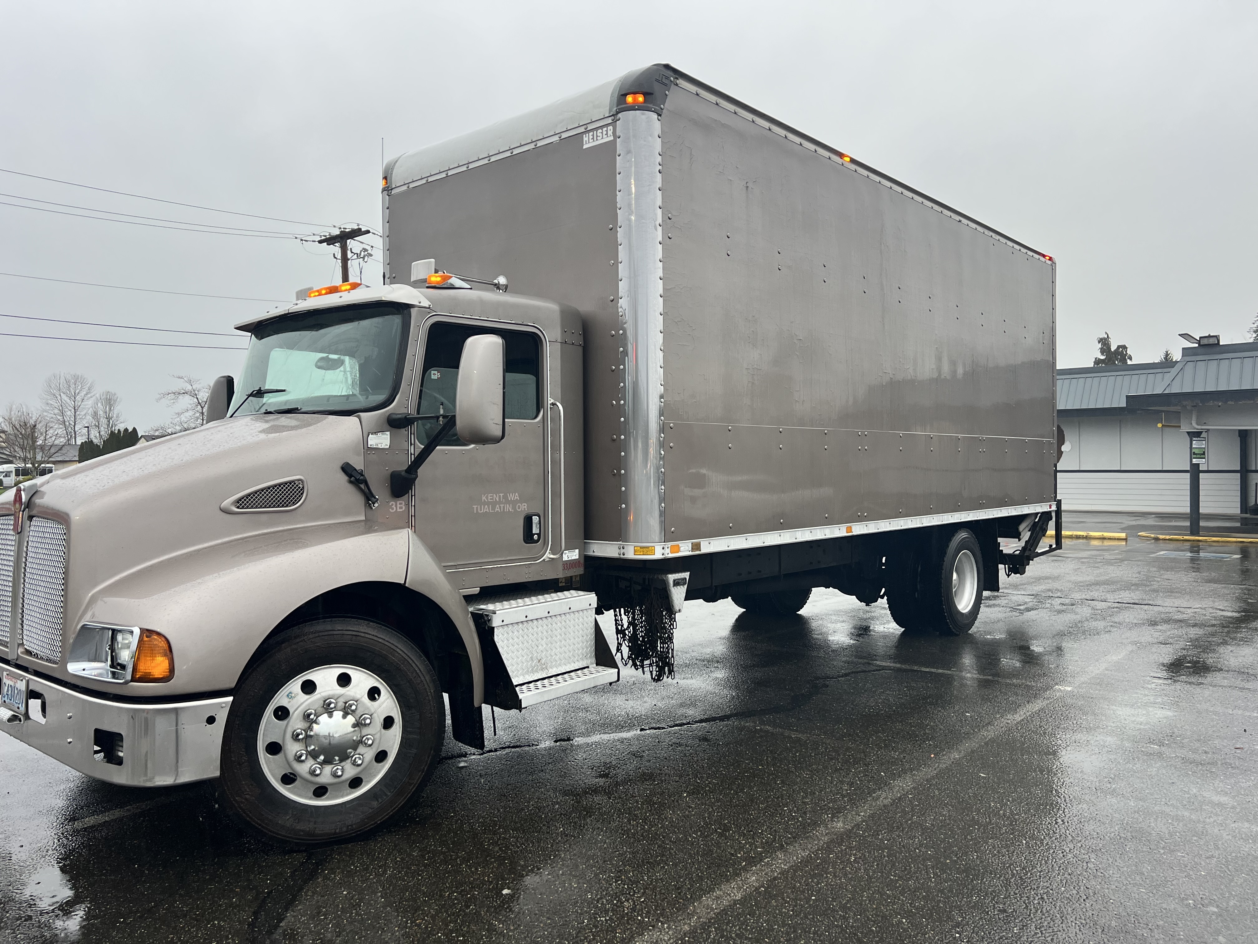Kenworth T300 Box Truck - Straight Truck,conventional - Sleeper Truck ...