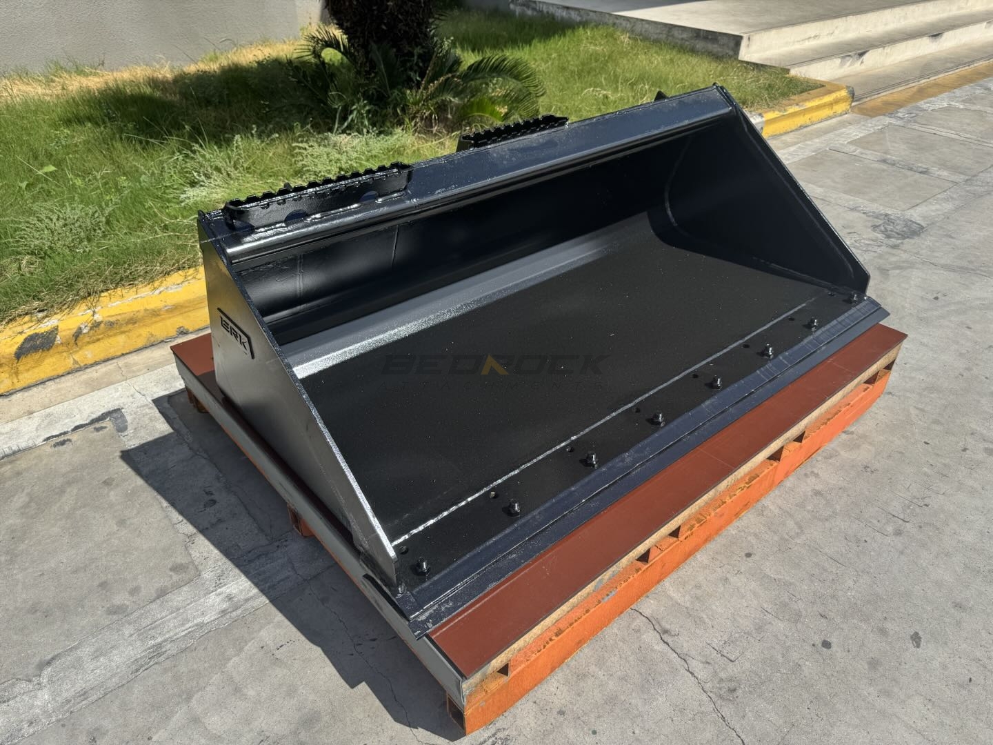 New Bedrock Mini Hydraulic Excavator/skidsteer Loader Gp Bucket 66" For ...