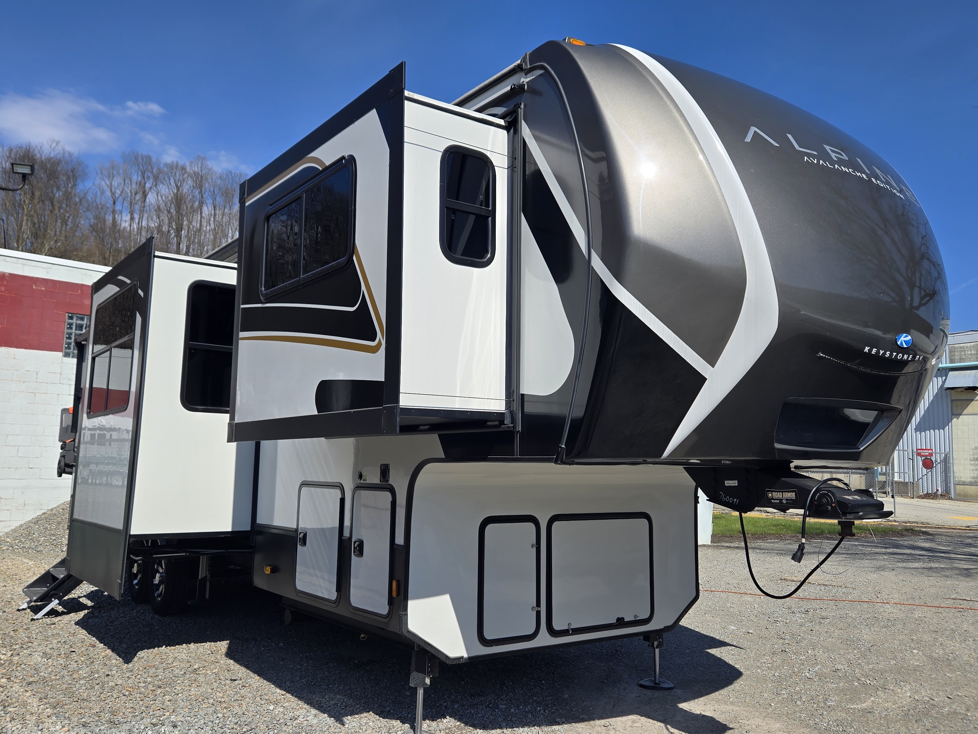 Keystone Alpine Avalanche Edition 346FL RVs for sale - RV Trader