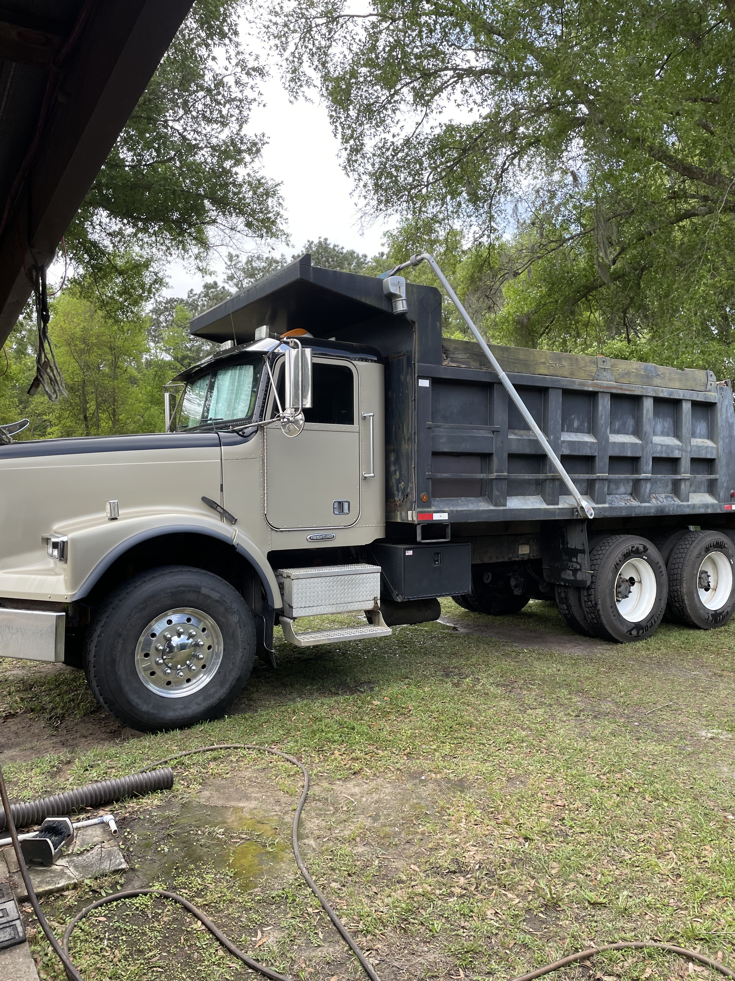 Freightliner Equipment listings For Sale Near Lockhart, Florida ...