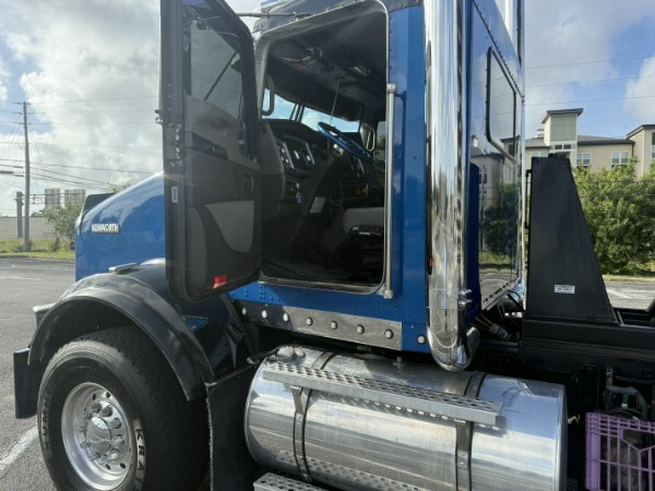 2014 Kenworth T800 Class 7 ,CLASS 8 ,truck Body Trucks For Sale ...