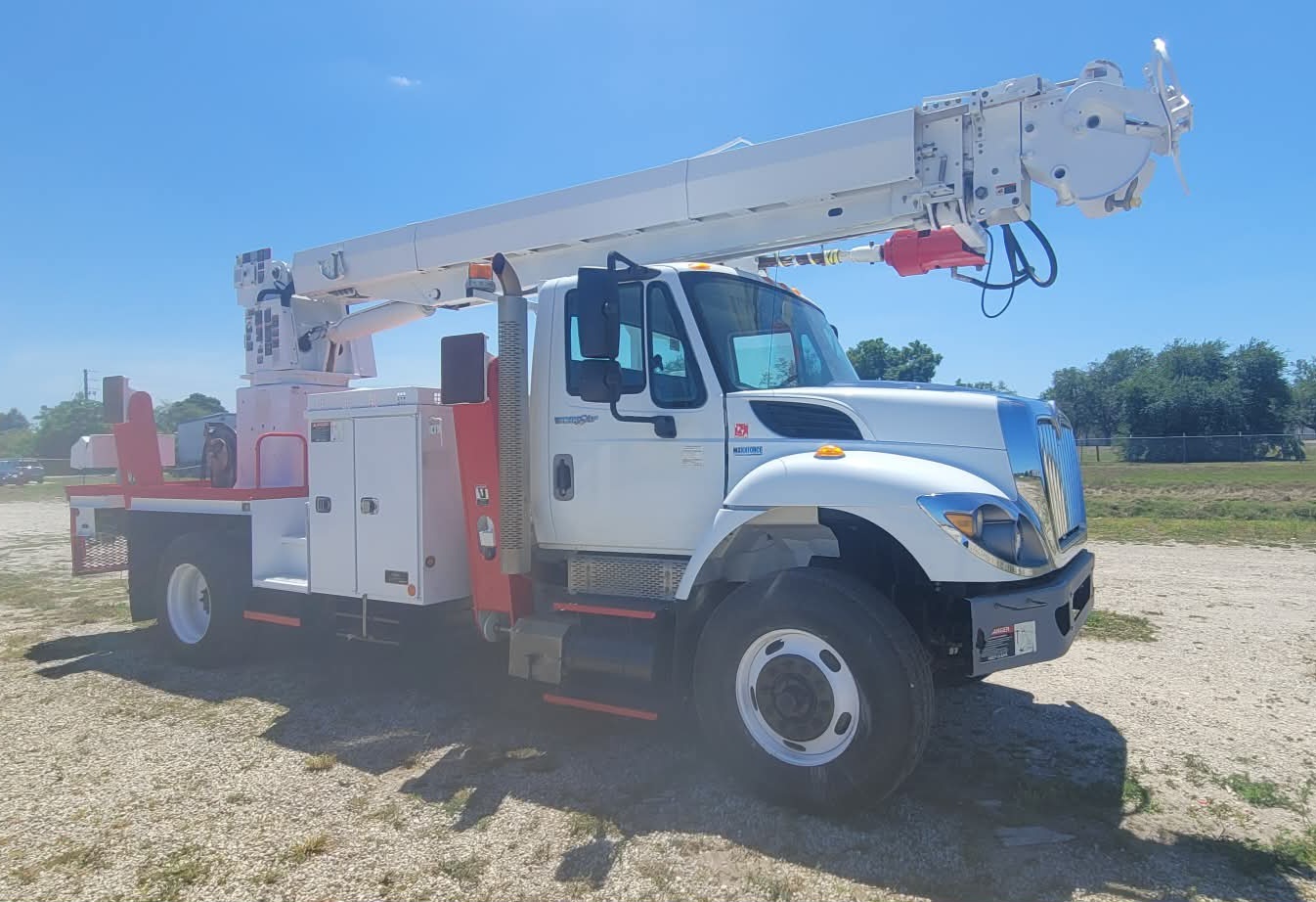 Altec Digger Derrick For Sale - Commercial Truck Trader