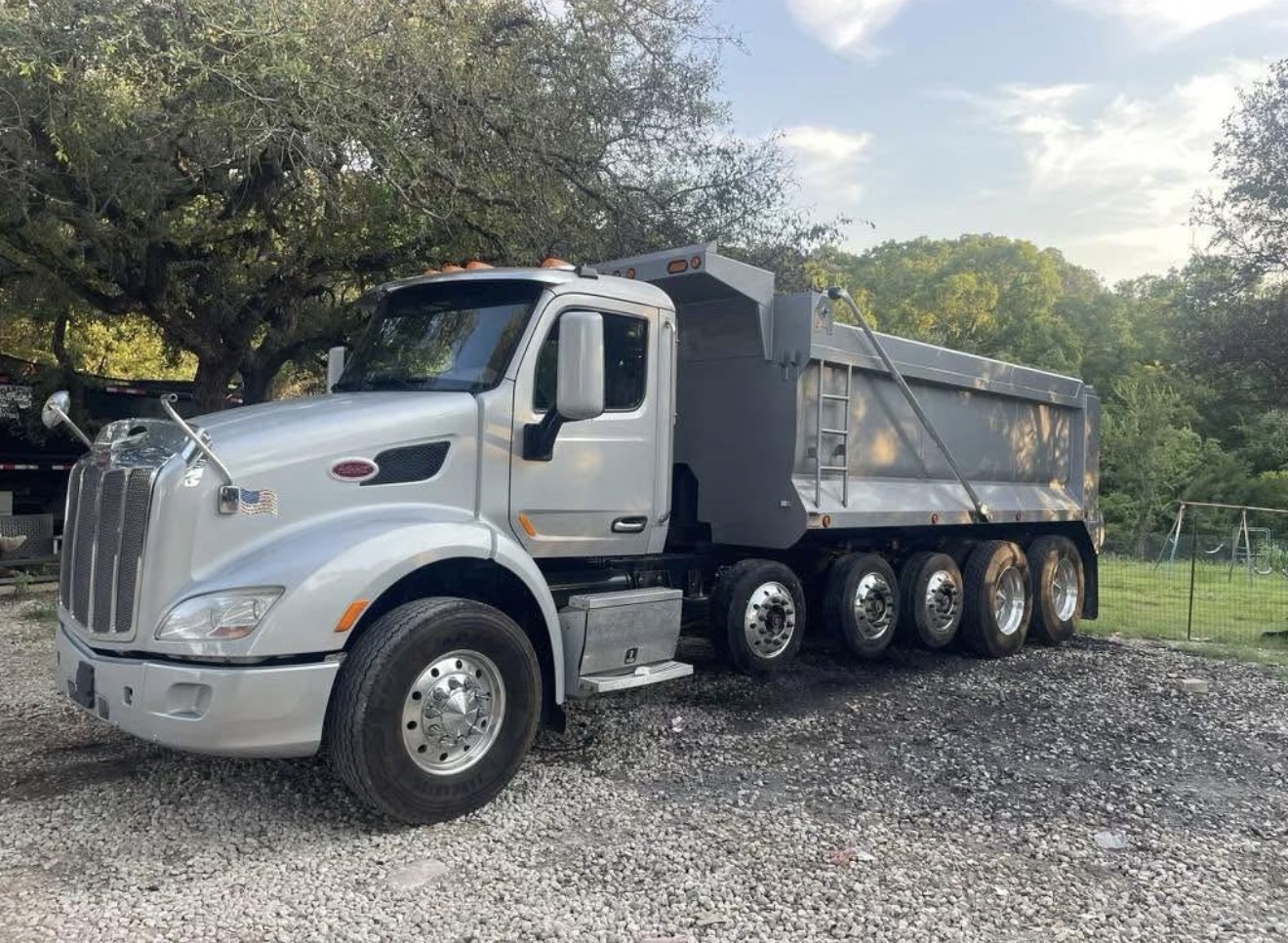 2017-2018 Peterbilt 579 Trucks For Sale Near Austin, TX - Commercial ...
