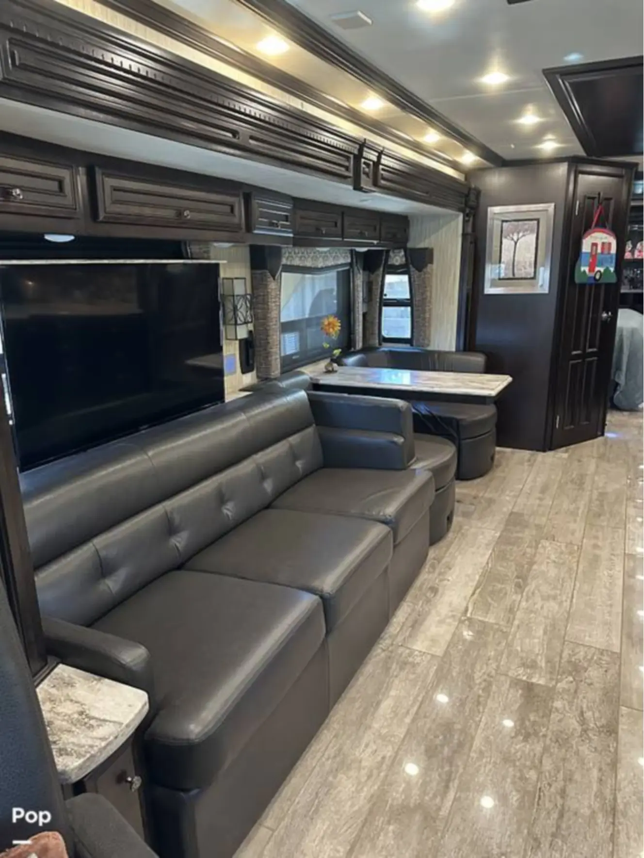 Used 2017 Newmar Dutch Star 4002 For Sale in Parker, CO - 5040243995 ...