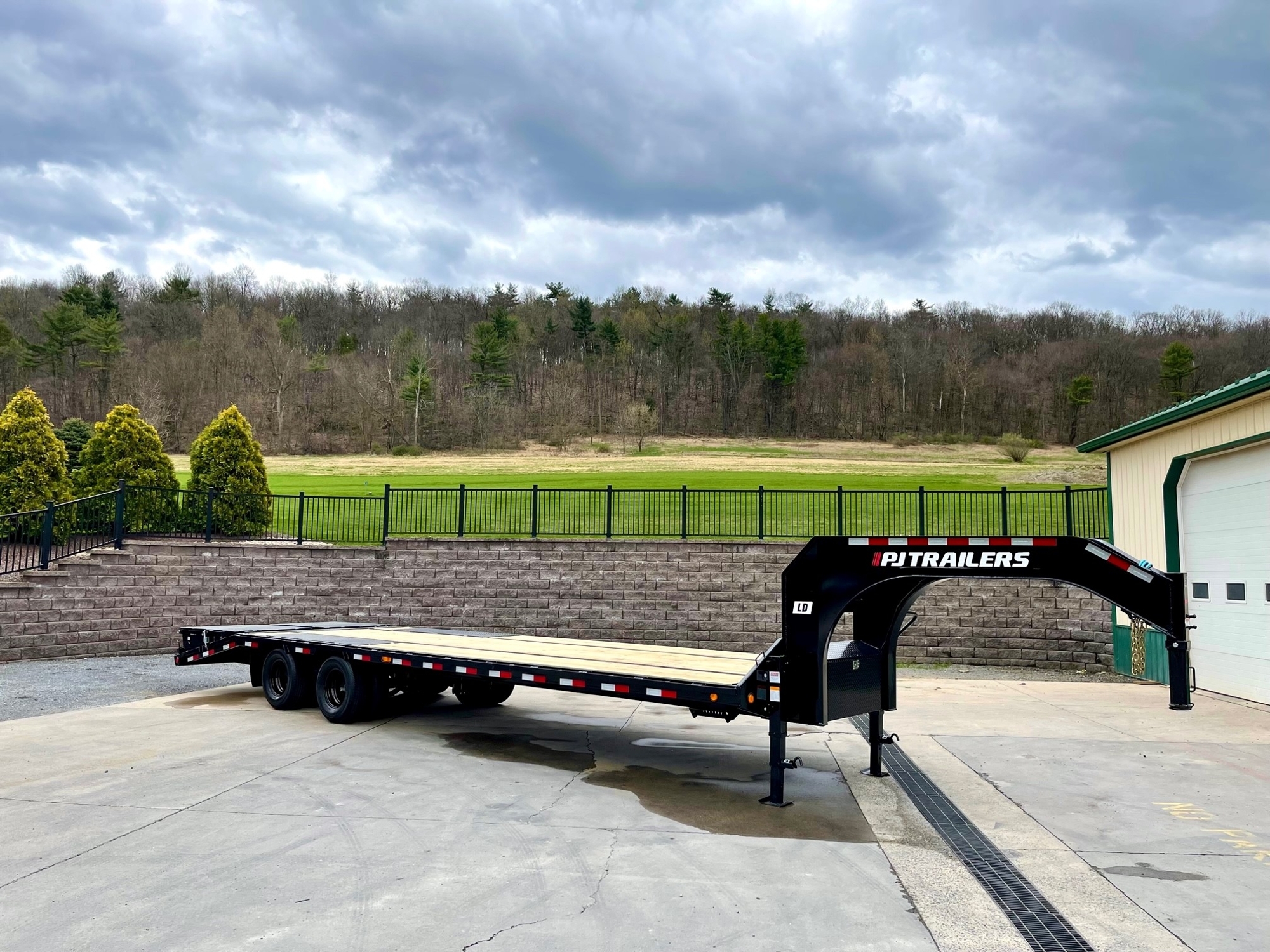 Gooseneck Trailers For Sale Near 06422 - Commercial Truck Trader