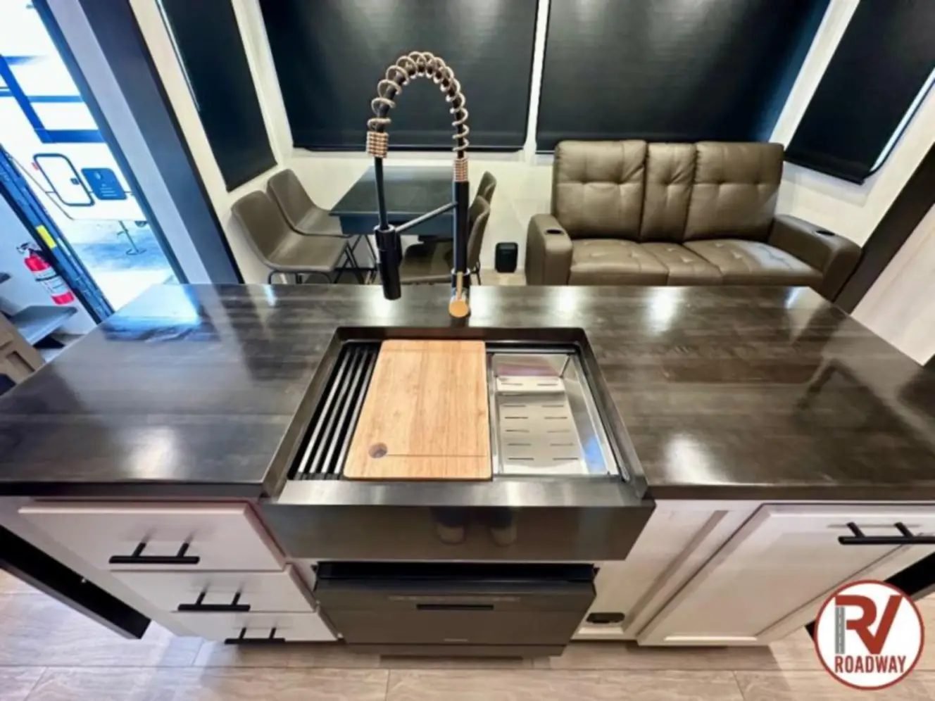 New 2026 Forest River Cherokee Arctic Wolf 38DST For Sale in Calera, AL ...
