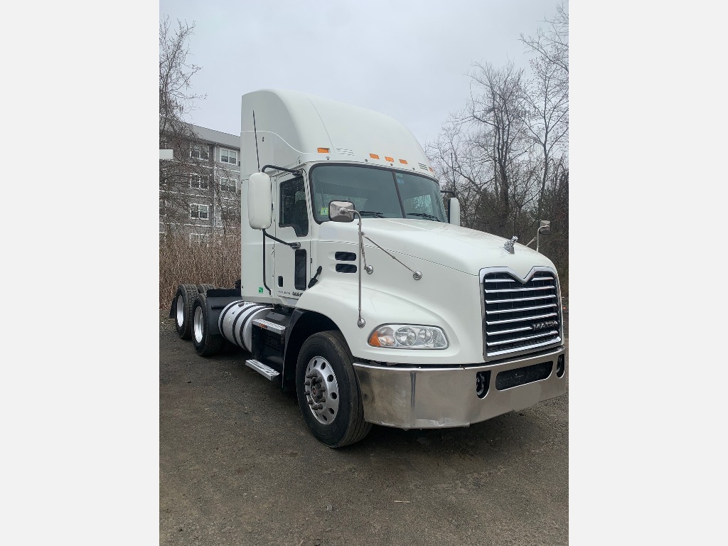 Mack CXU613 Cab Chassis,conventional - Day Cab For Sale - Commercial ...
