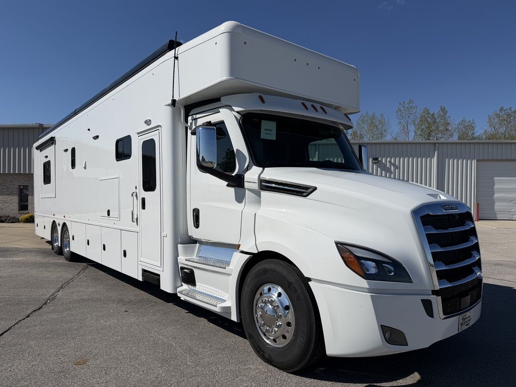 2026 Show Hauler Motorhome Class C RVs and Motorhomes for sale - RV Trader