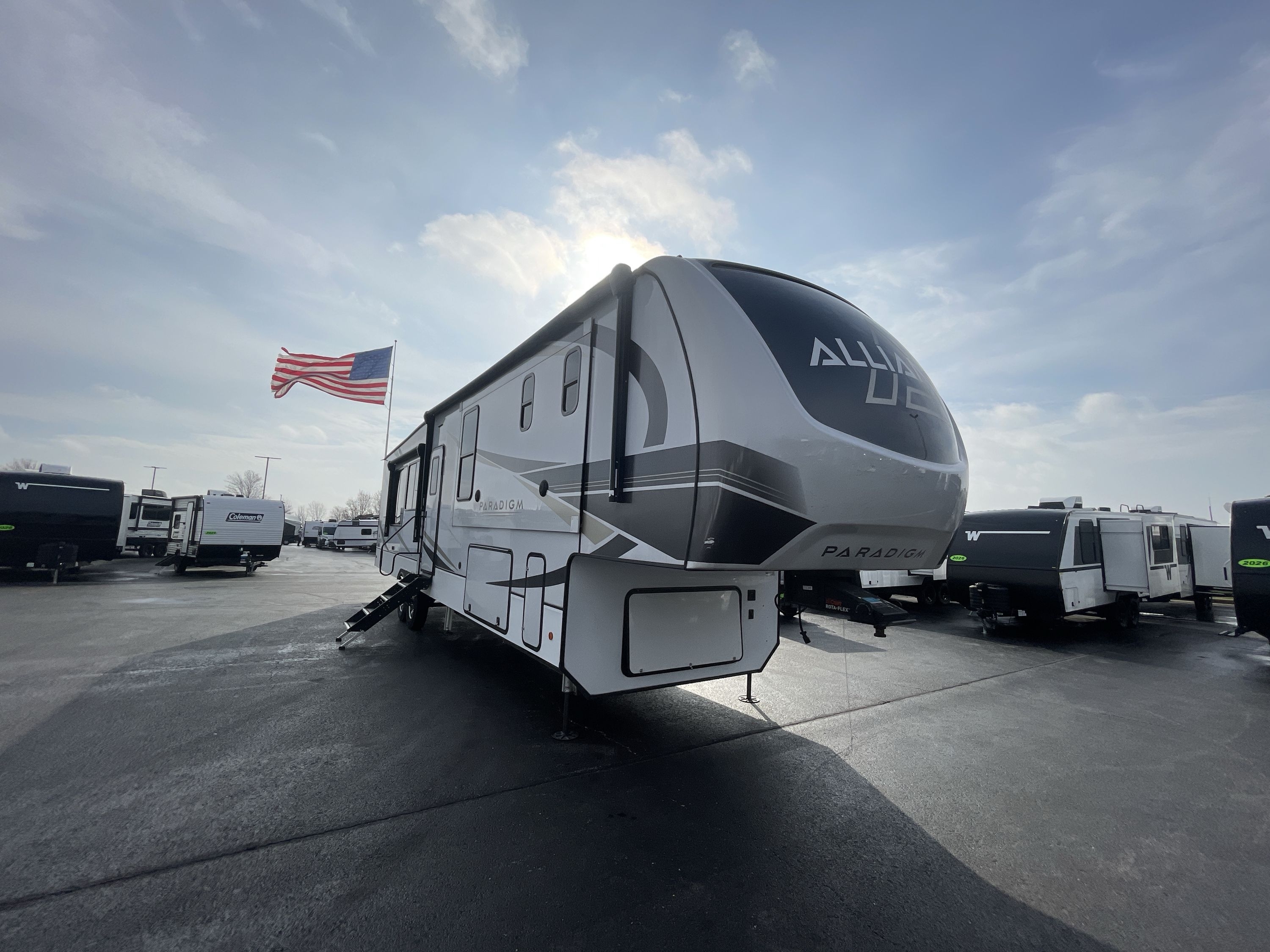 Used 2023-2024 Alliance RV Paradigm 382RK RVs for sale - RV Trader