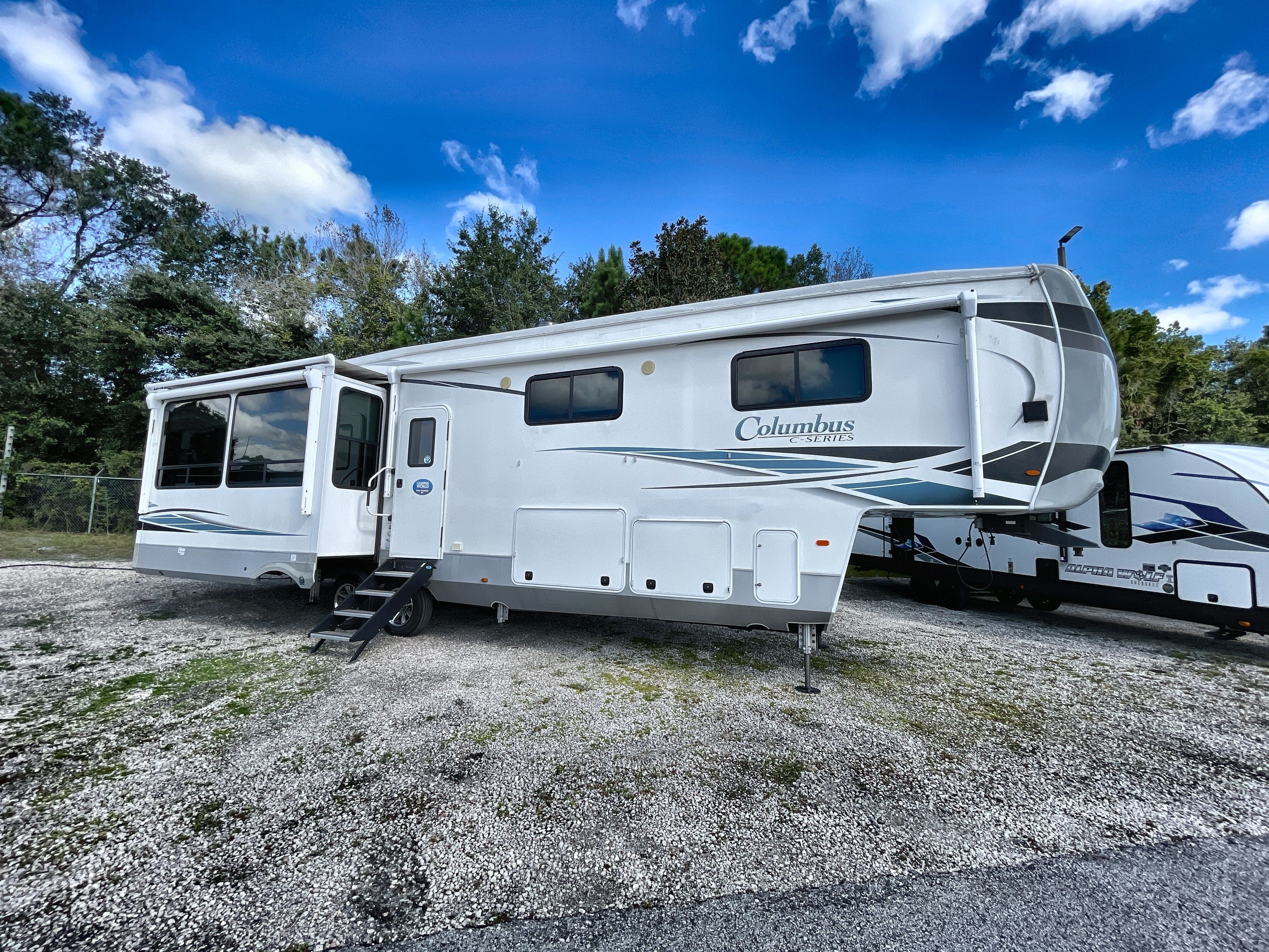 Palomino Columbus 379MBC Fifth Wheels for sale - RV Trader