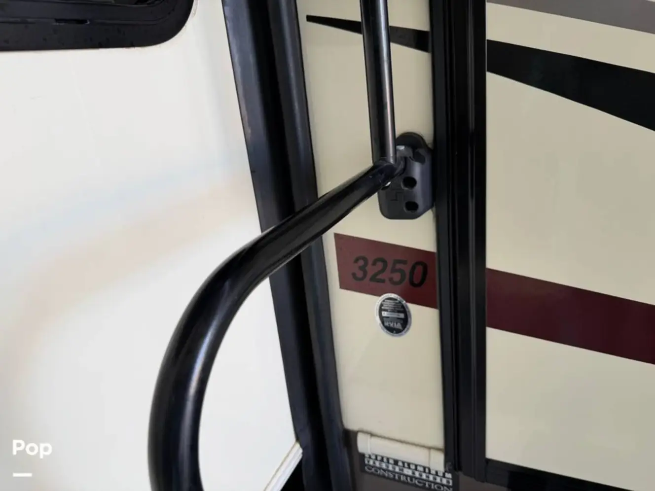 Used 2019 Forest River Cardinal Luxury 3250RLX For Sale in El Campo, TX ...