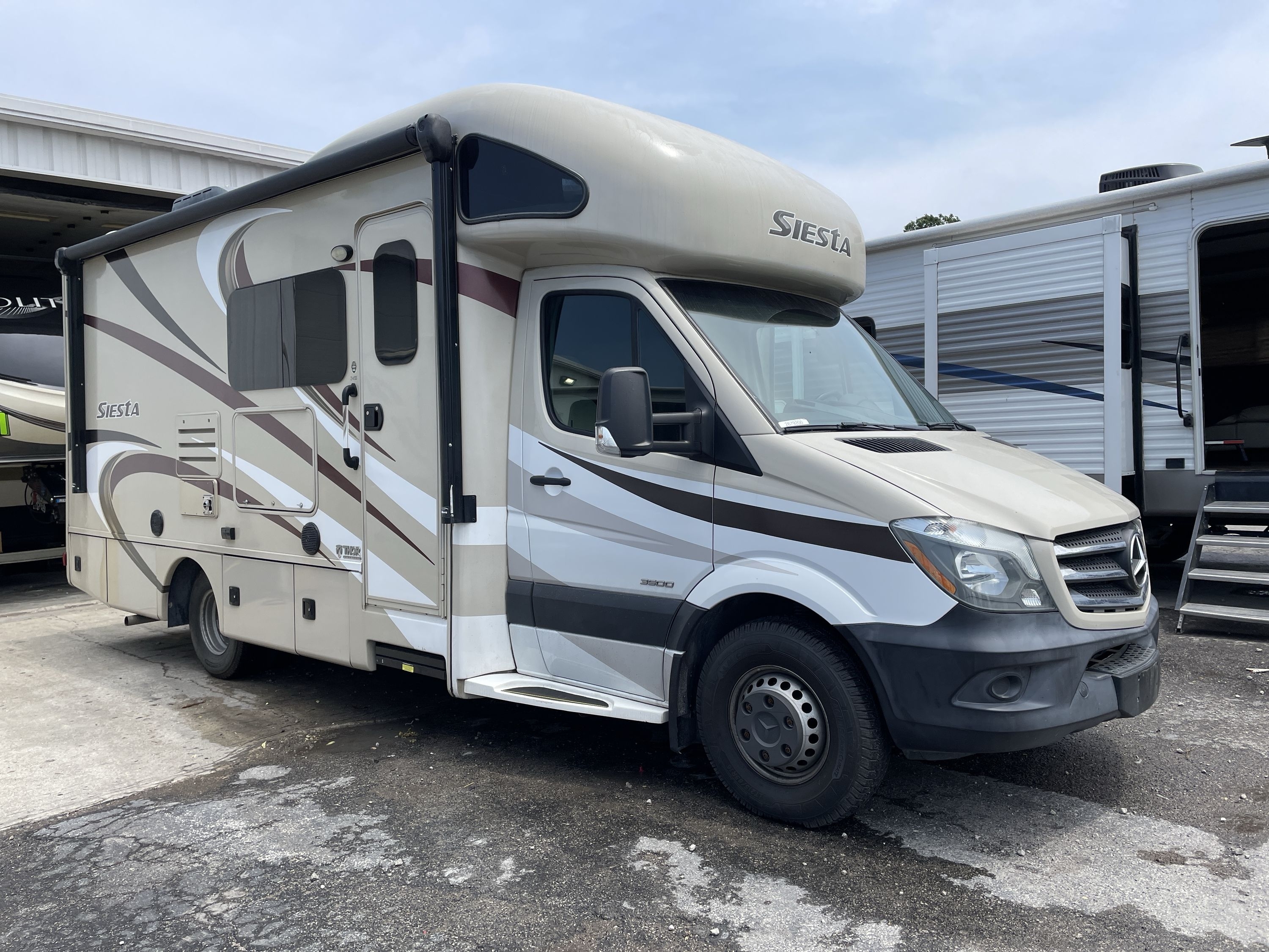 Siesta For Sale - Thor Motor Coach RVs - RV Trader