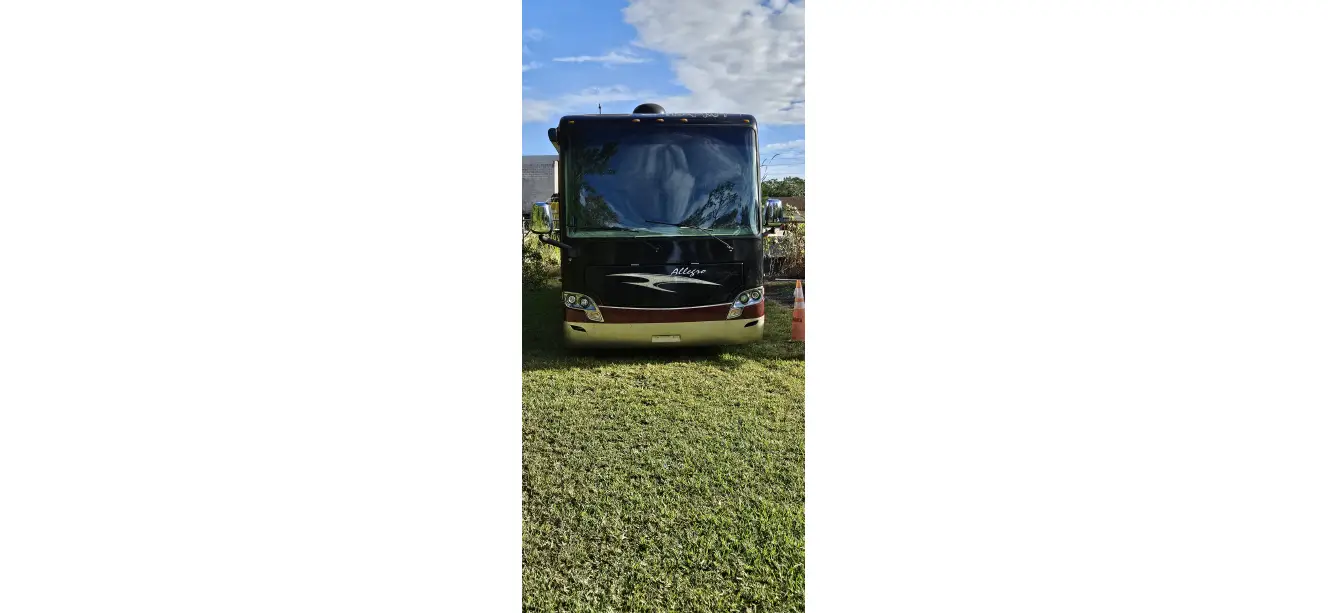 Used 2015 Tiffin Motorhomes Allegro Breeze 32br in Saint Cloud, FL ...
