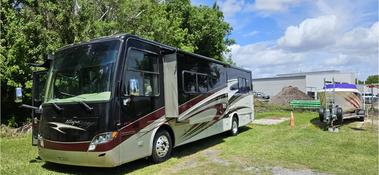 Used 2015 Tiffin Motorhomes Allegro Breeze 32br in Saint Cloud, FL ...