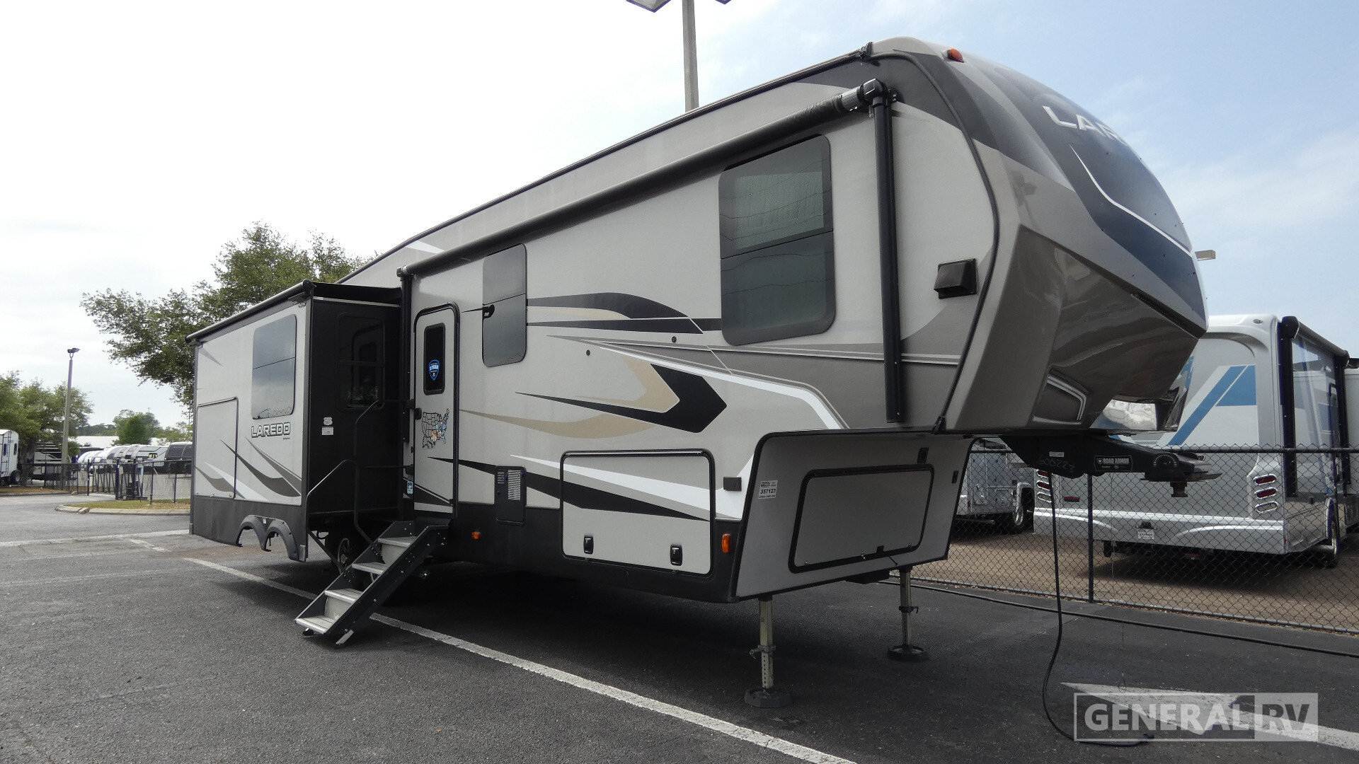 Used Keystone Laredo Fifth Wheels for sale - RV Trader