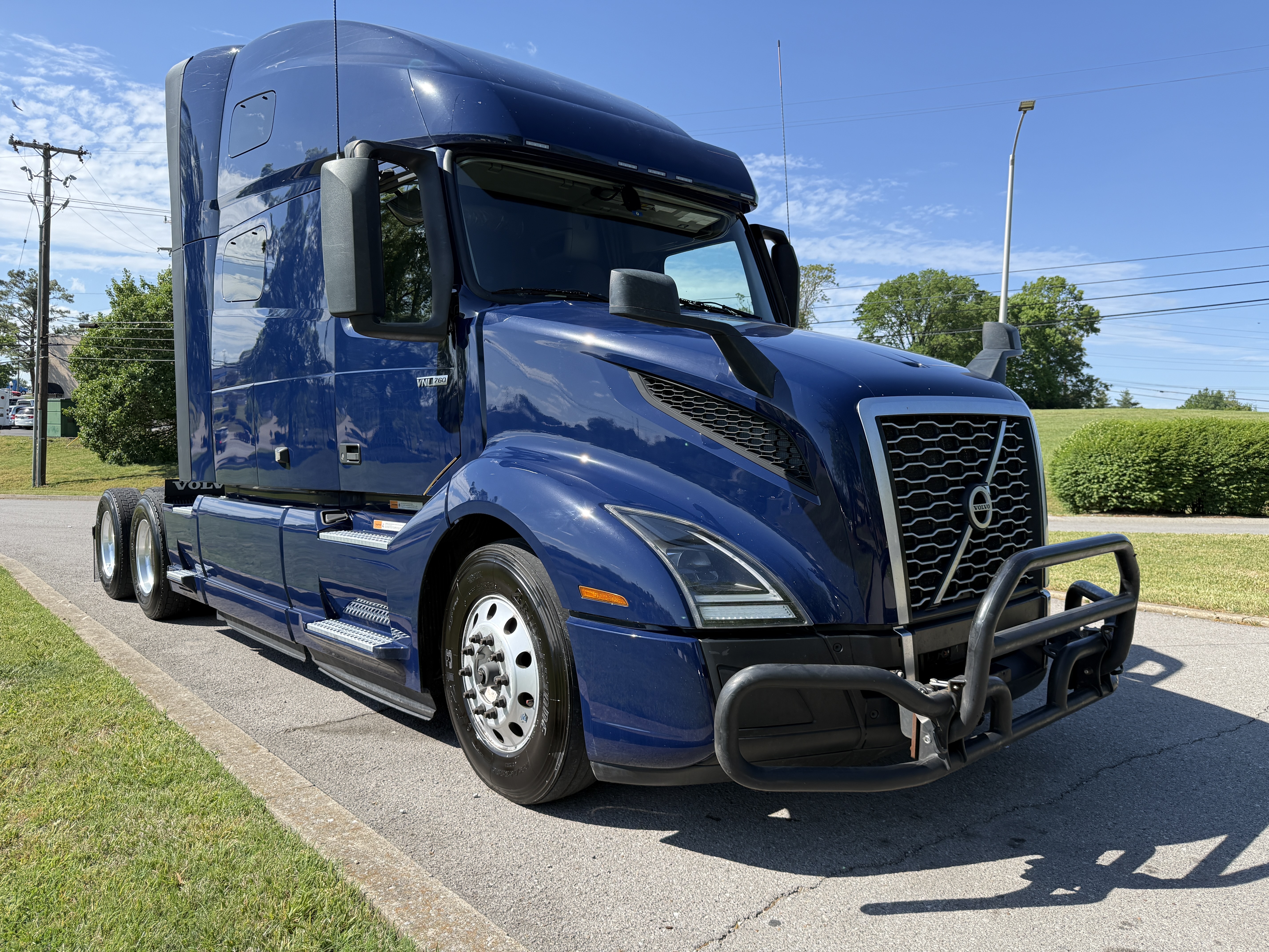 2023 Volvo,palomino VNL64T760 Trucks For Sale - Commercial Truck Trader