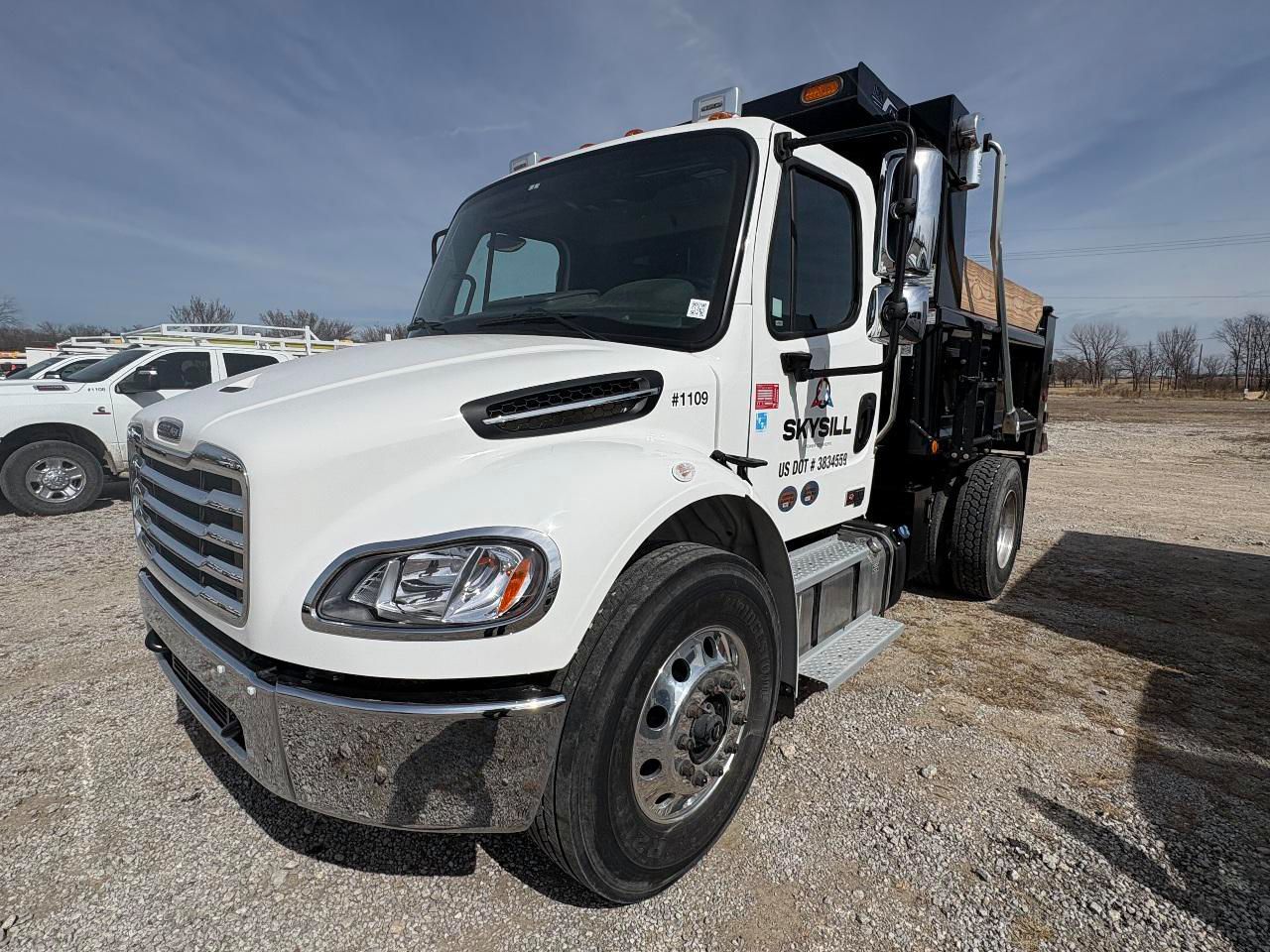 2025 Western Star,freightliner Dump Truck For Sale - Commercial Truck ...