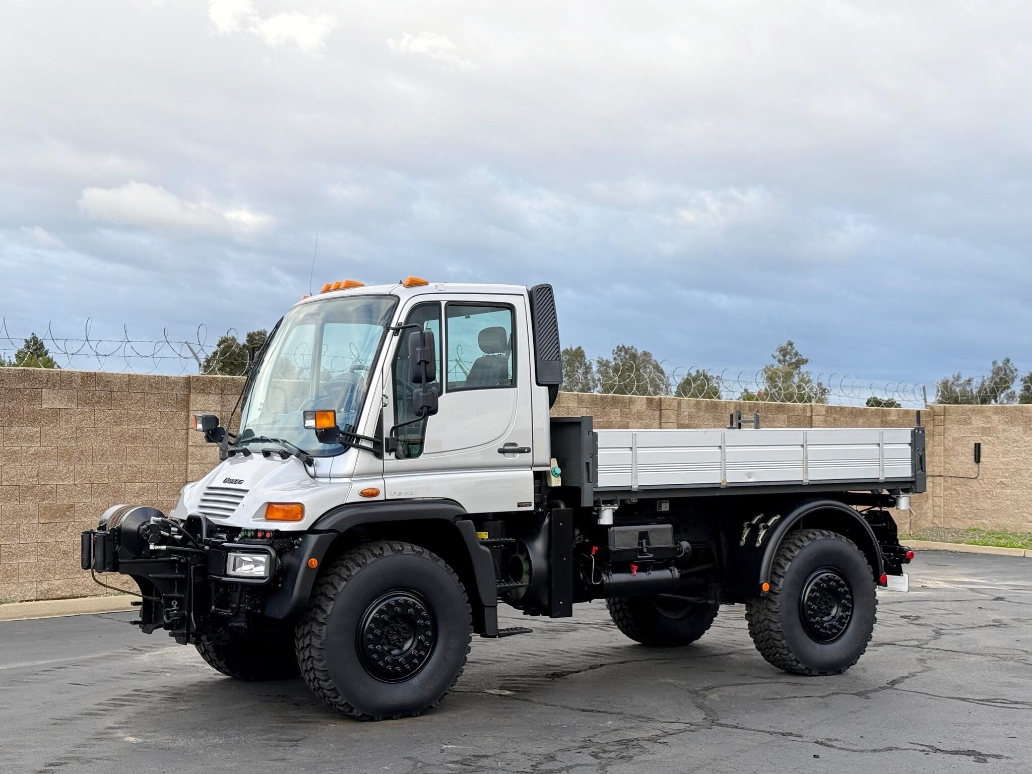 Mercedes-Benz Dump Truck For Sale Near Prineville, OR - Commercial ...