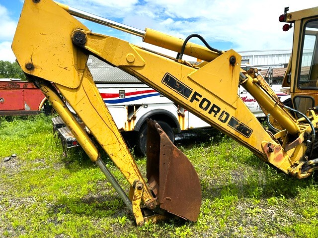 Used Ford Backhoe 545B For Sale in Franklin, OH - 5040779626 ...