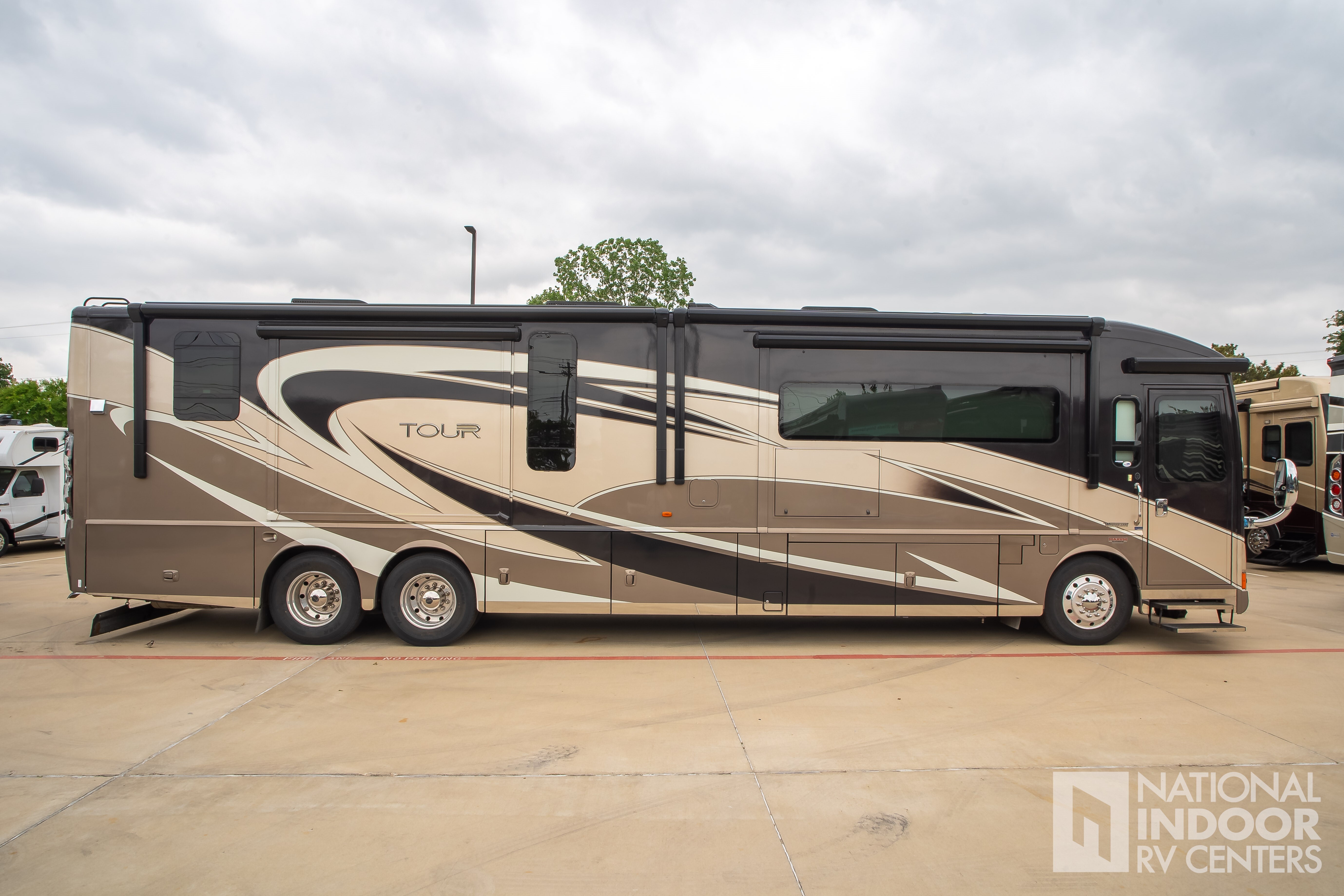 Winnebago Tour 42HD Travel Trailers for sale - RV Trader