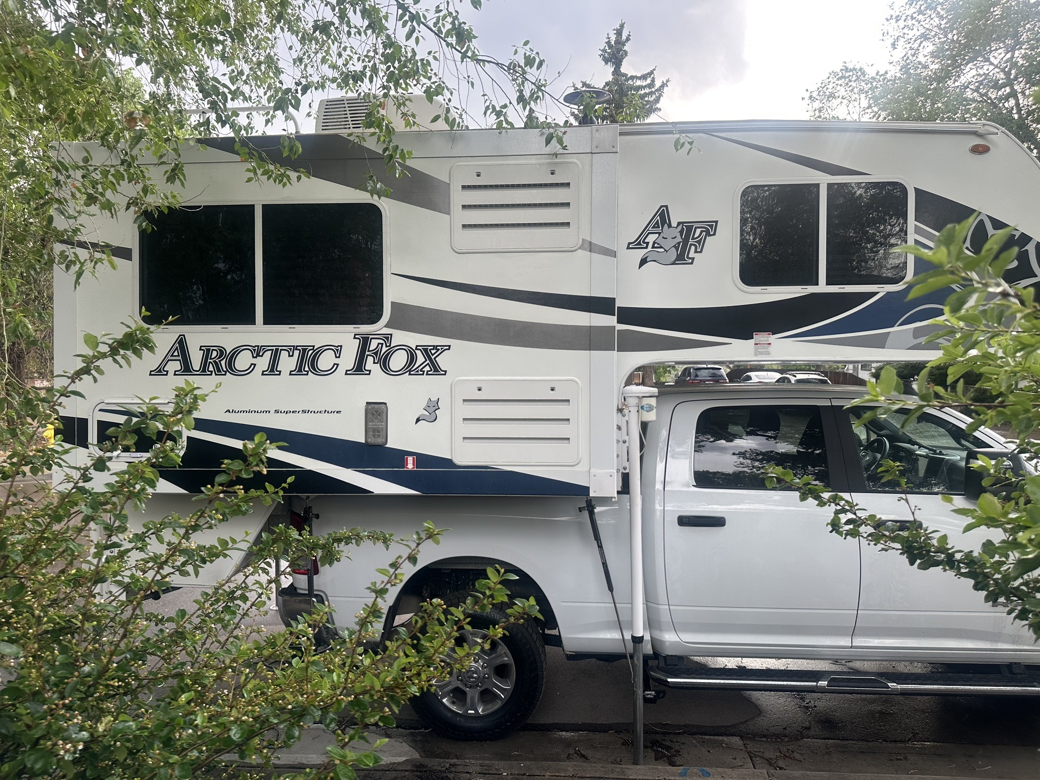 Northwood Mfg Arctic Fox Camper 811 Truck Campers for sale - RV Trader