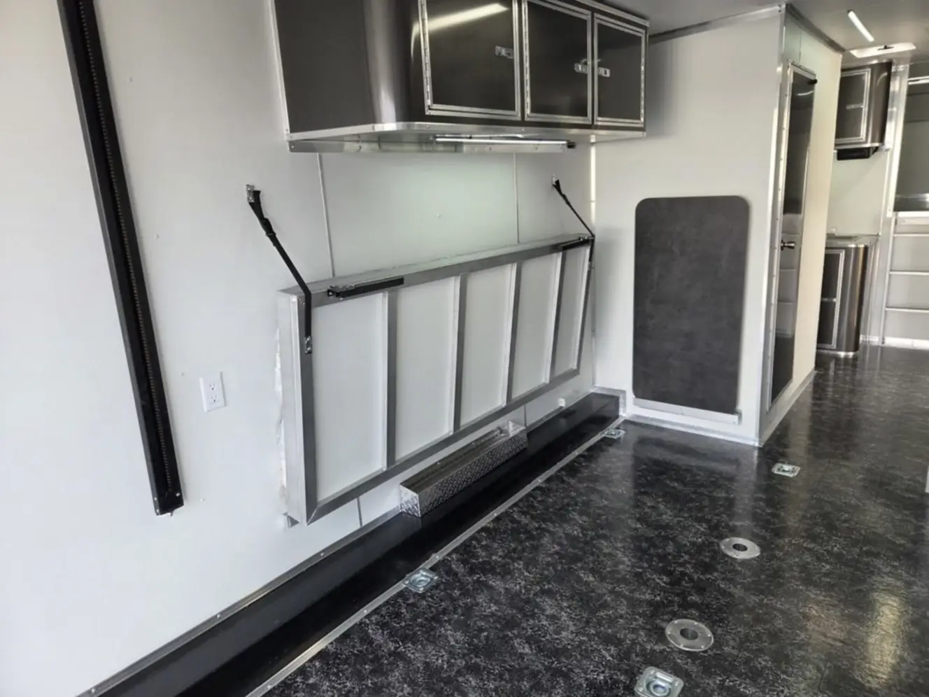 New 2026 Raynger 8.5x32 Raynger Torrent Gooseneck Toy Hauler Trails ...