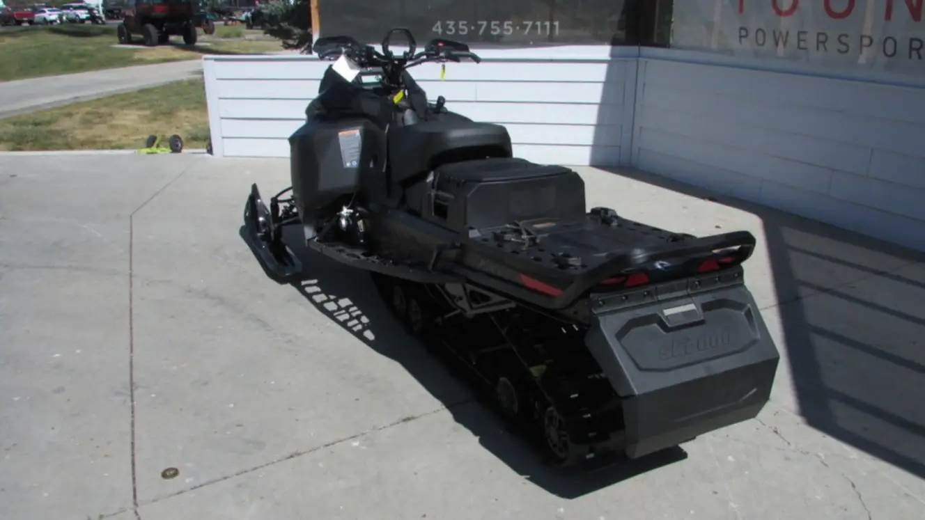 New 2026 Ski-Doo Expedition® Xtreme 850 E-Tec 154 Cobra Wt 1.8_Black ...