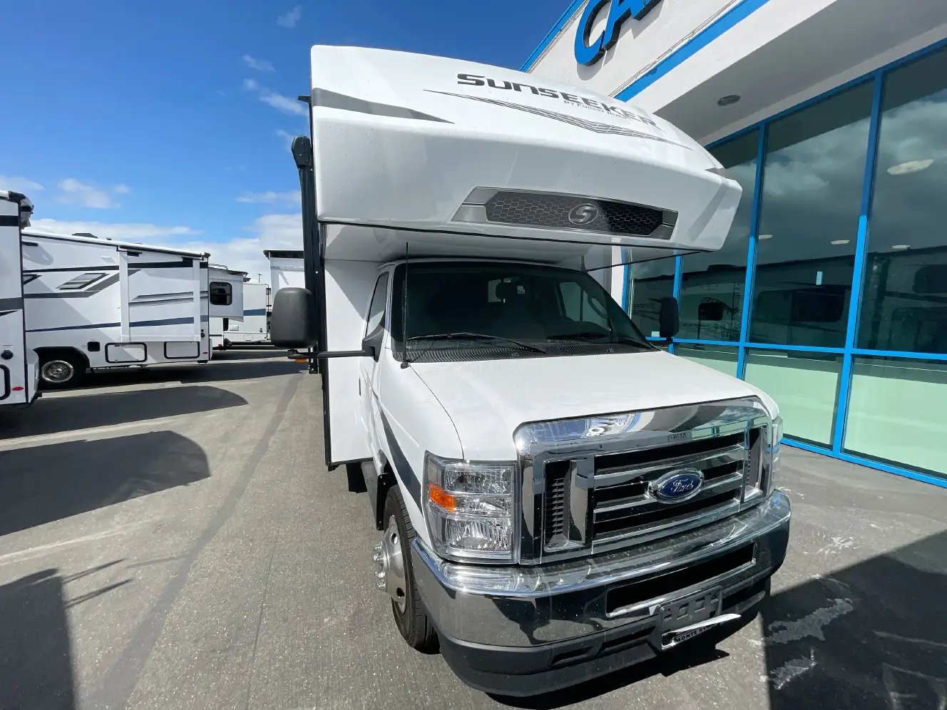 Used 2024 Forest River Sunseeker Le 2550DSF 2550DSLE For Sale in French ...