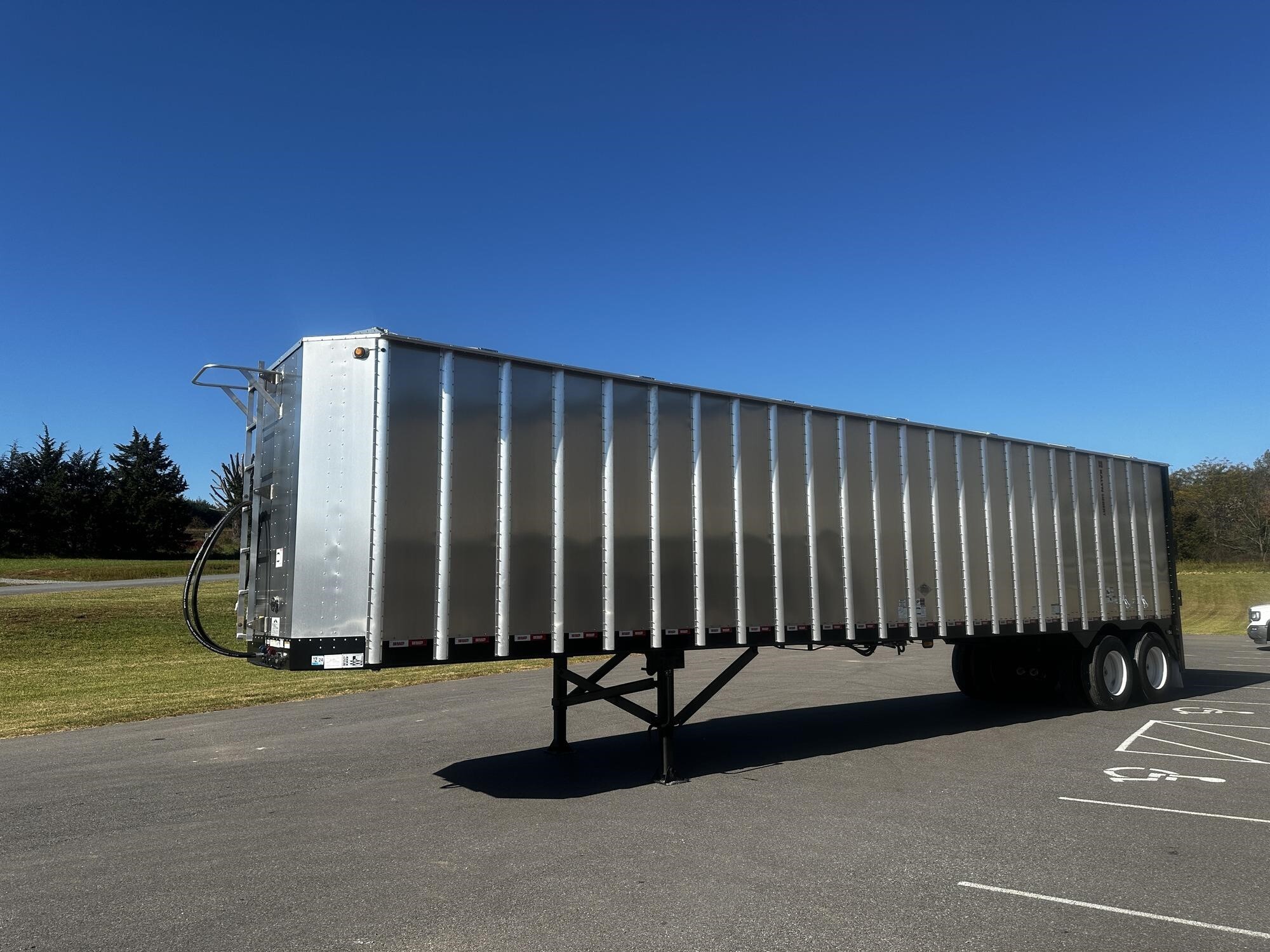 Used 2024 Kalyn Siebert 45' X 96" X 13'6" Live Floor Chip For Sale in ...
