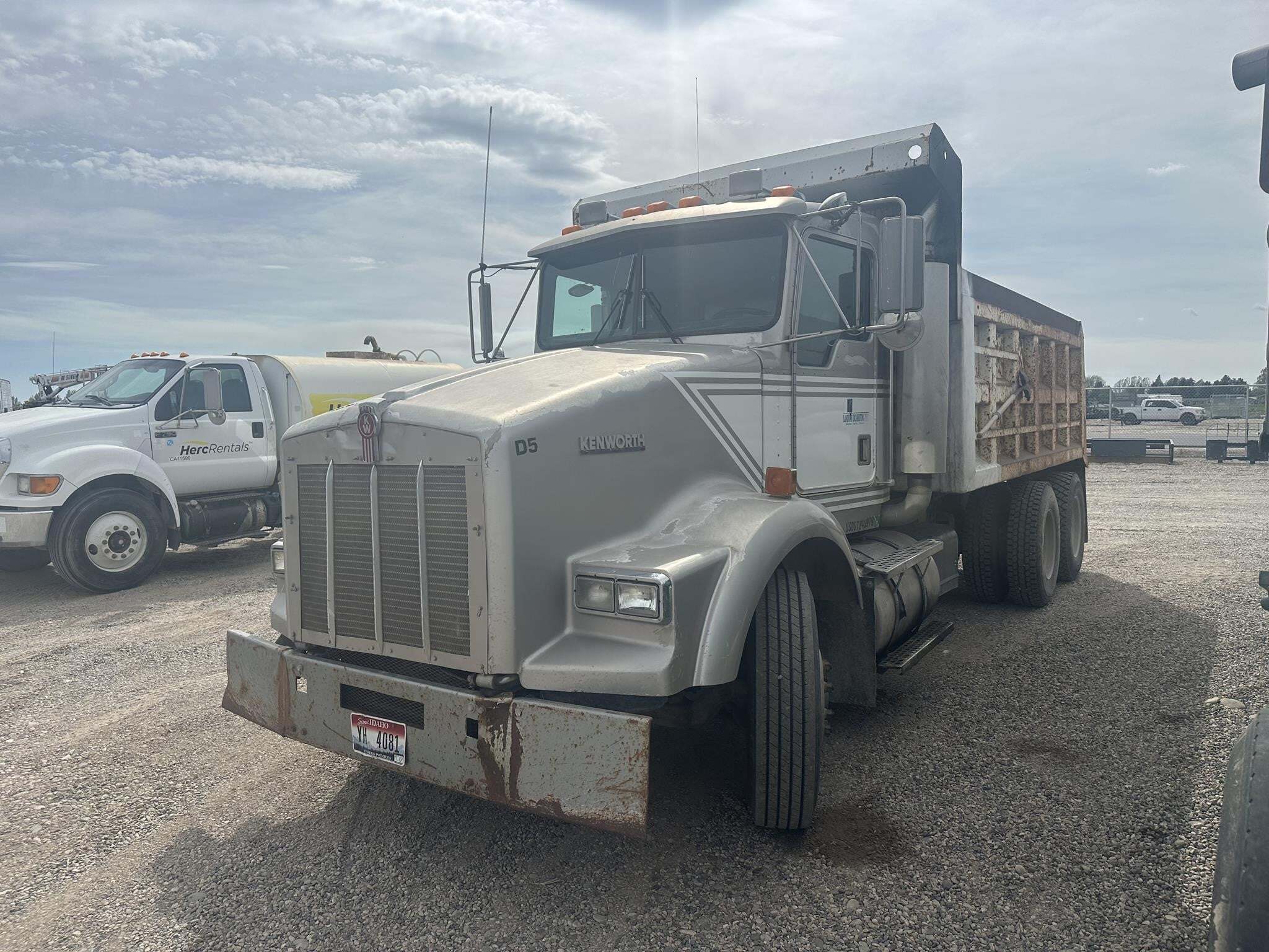 Dump Trucks Equipment listings For Sale Near Bothell, Wyoming ...