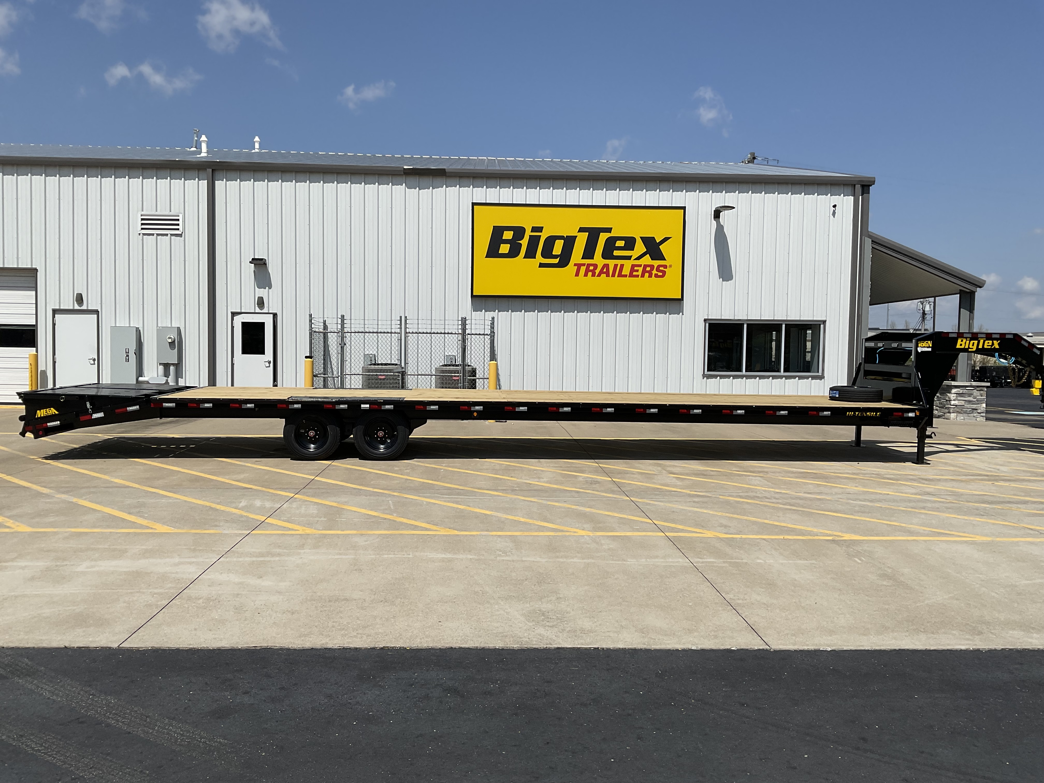 2026 Gooseneck Trailer For Sale Near New Boston, TX - Commercial Truck ...