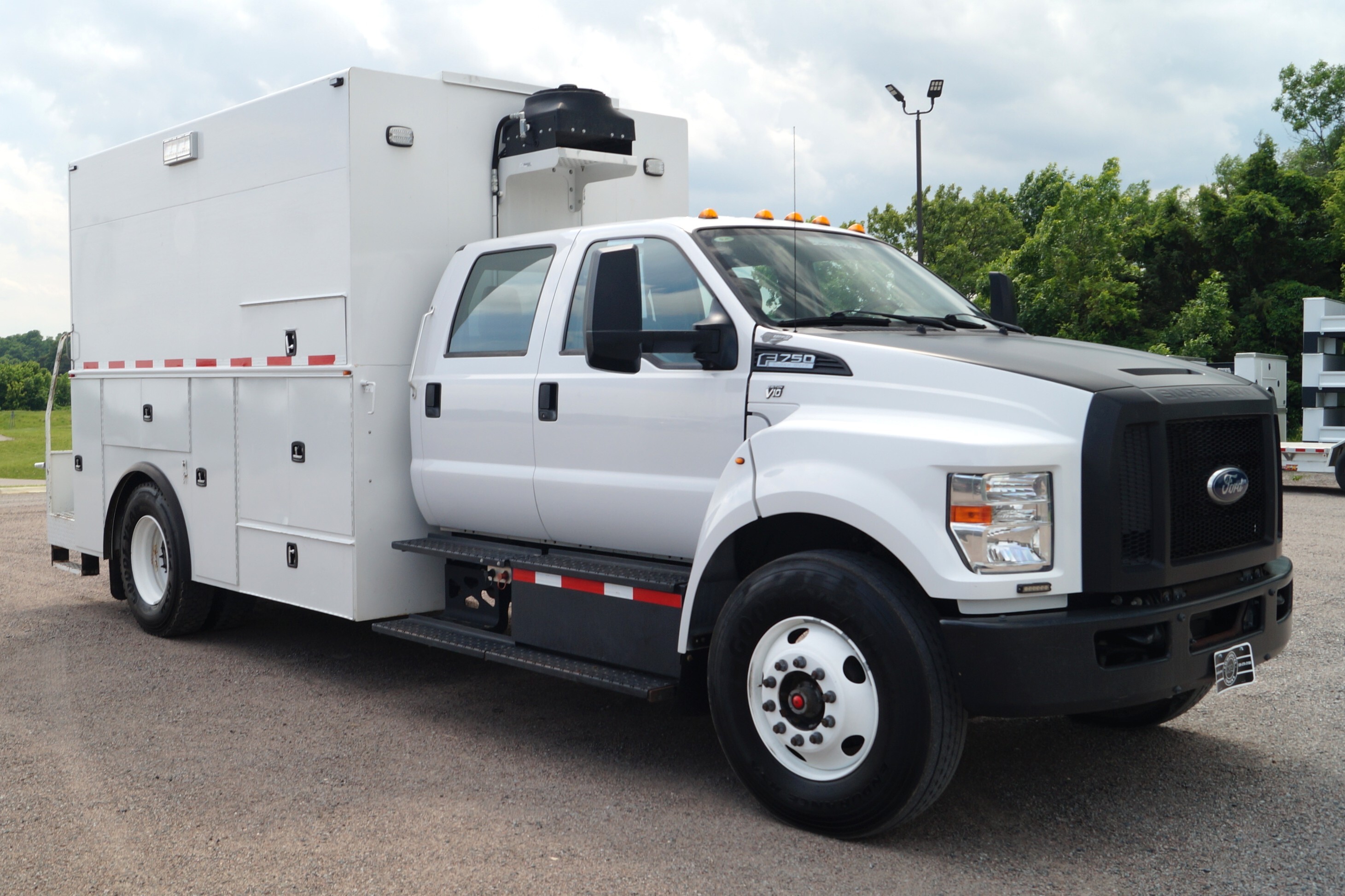 Class 7 Utility Truck - Service Truck For Sale Near Long Point, MN ...