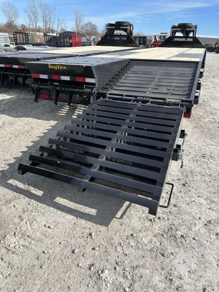 New 2026 Big Tex Trailers 22GN 102" X 33' Flatbed Deckover Gooseneck 23 ...