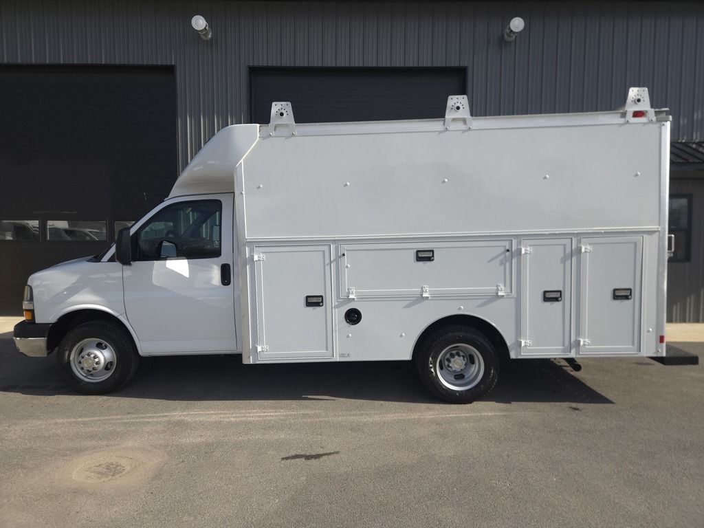 Used Chevrolet Express 3500 Service Body Only,cutaway-Cube Van For Sale ...