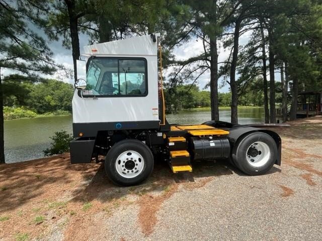 Yard Spotter Truck For Sale Near Yorktown, TX - Commercial Truck Trader