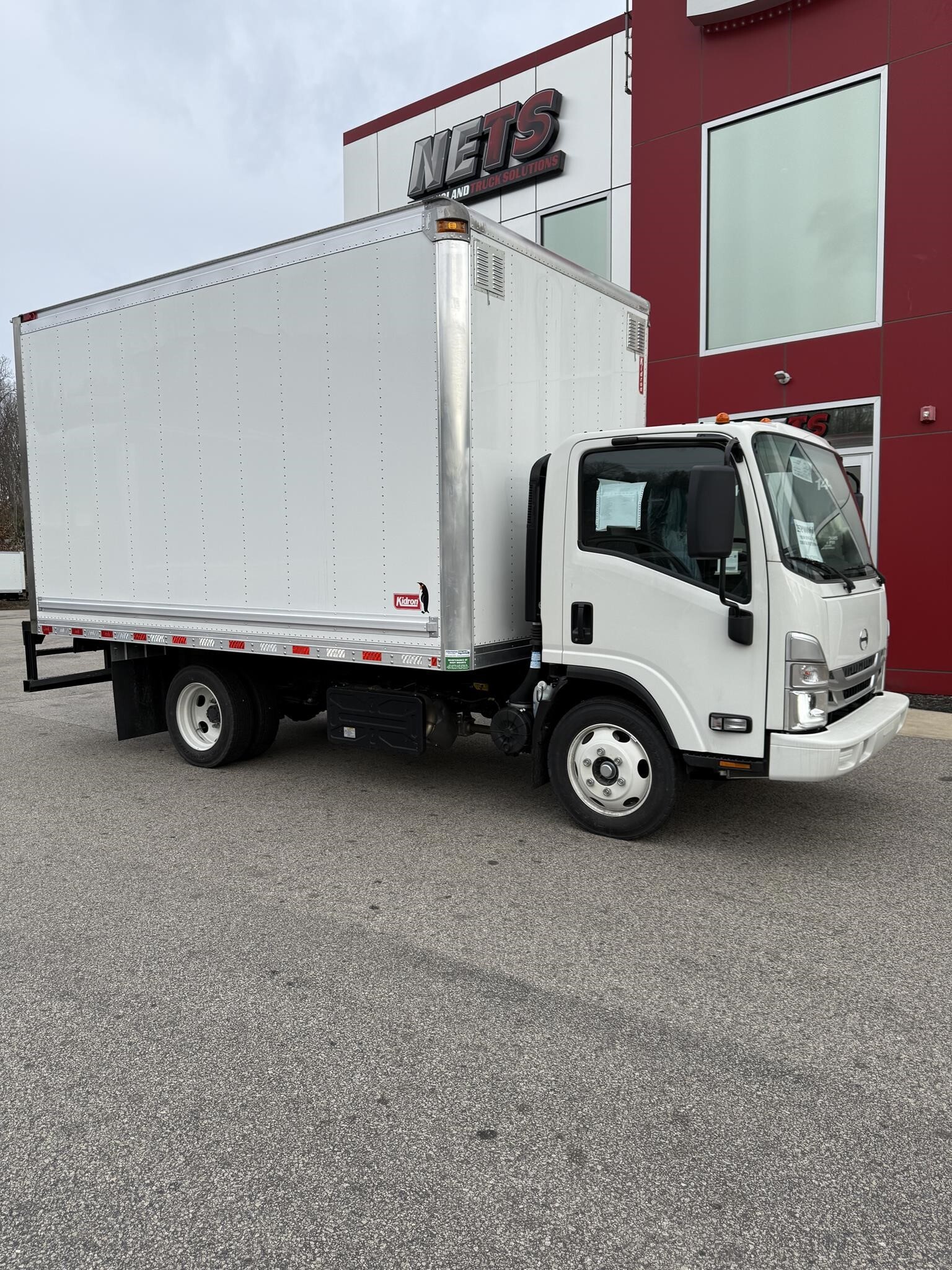 2022-2024 Hino Box Truck - Straight Truck For Sale - Commercial Truck ...