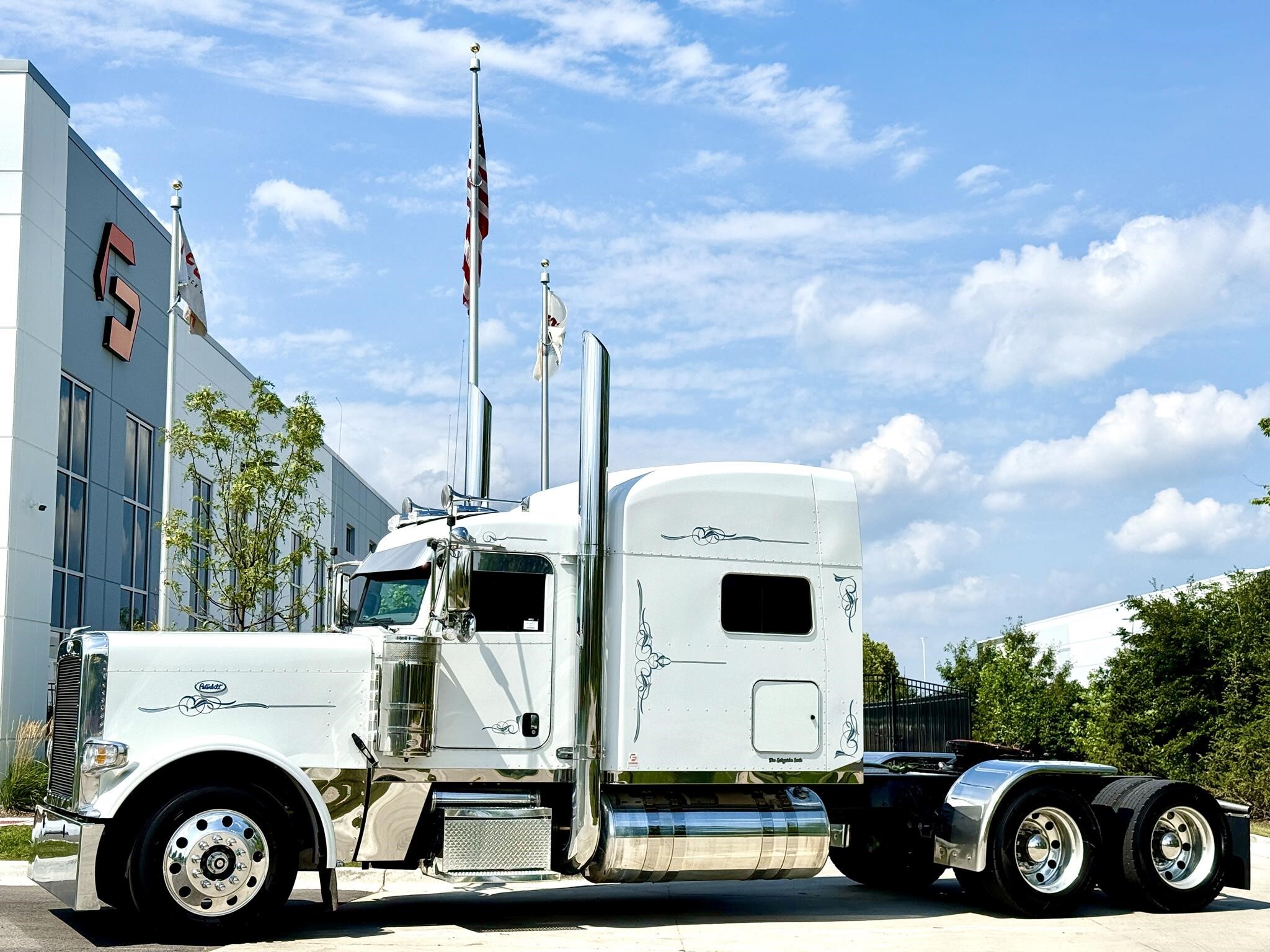 2019 Peterbilt 389,379EXHD Trucks For Sale - Commercial Truck Trader